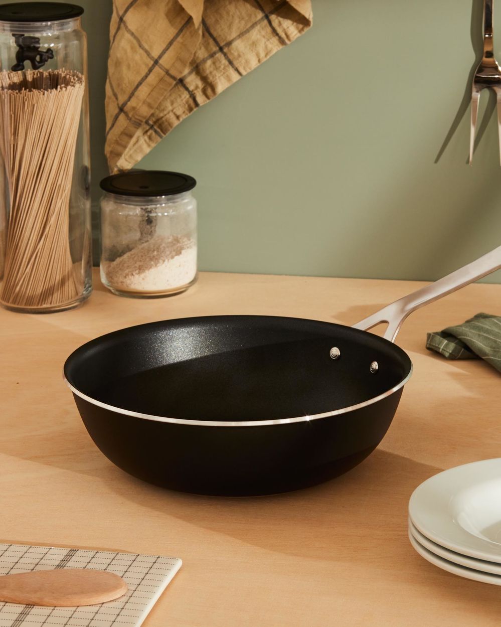 Alessi Pots&Pans deep frying pan, 28 cm, black | Finnish Design Shop
