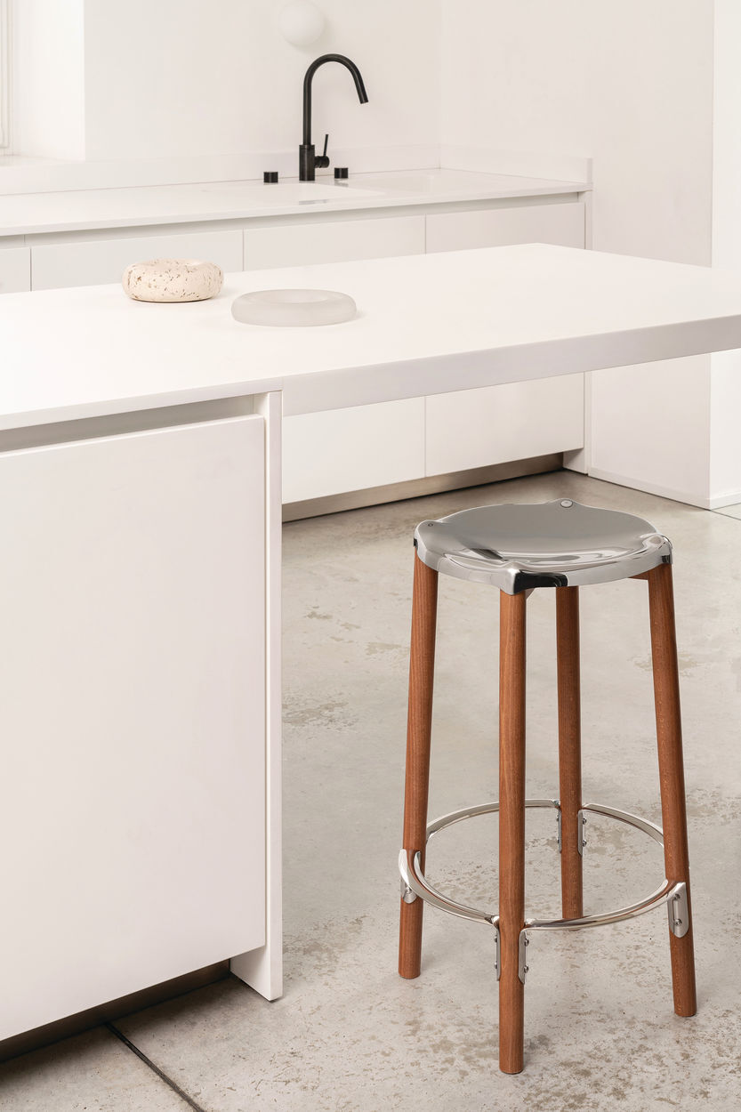 Alessi Poêle bar stool, brown beech - mirror polished steel | Finnish Design Shop