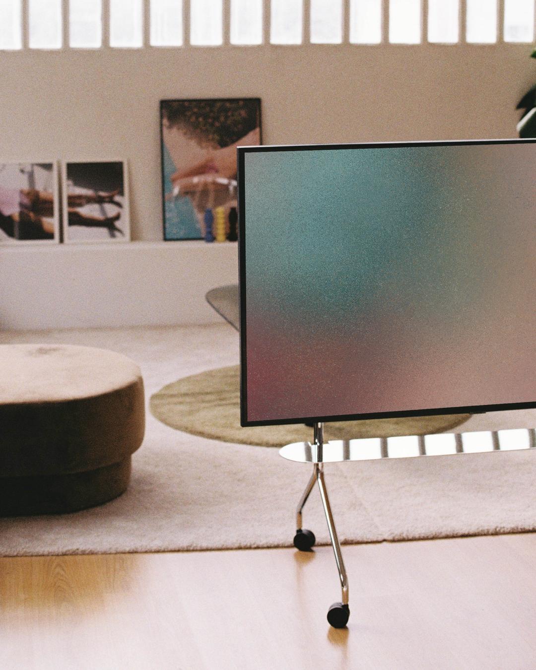 Pedestal Pipe shelf, chrome | Finnish Design Shop