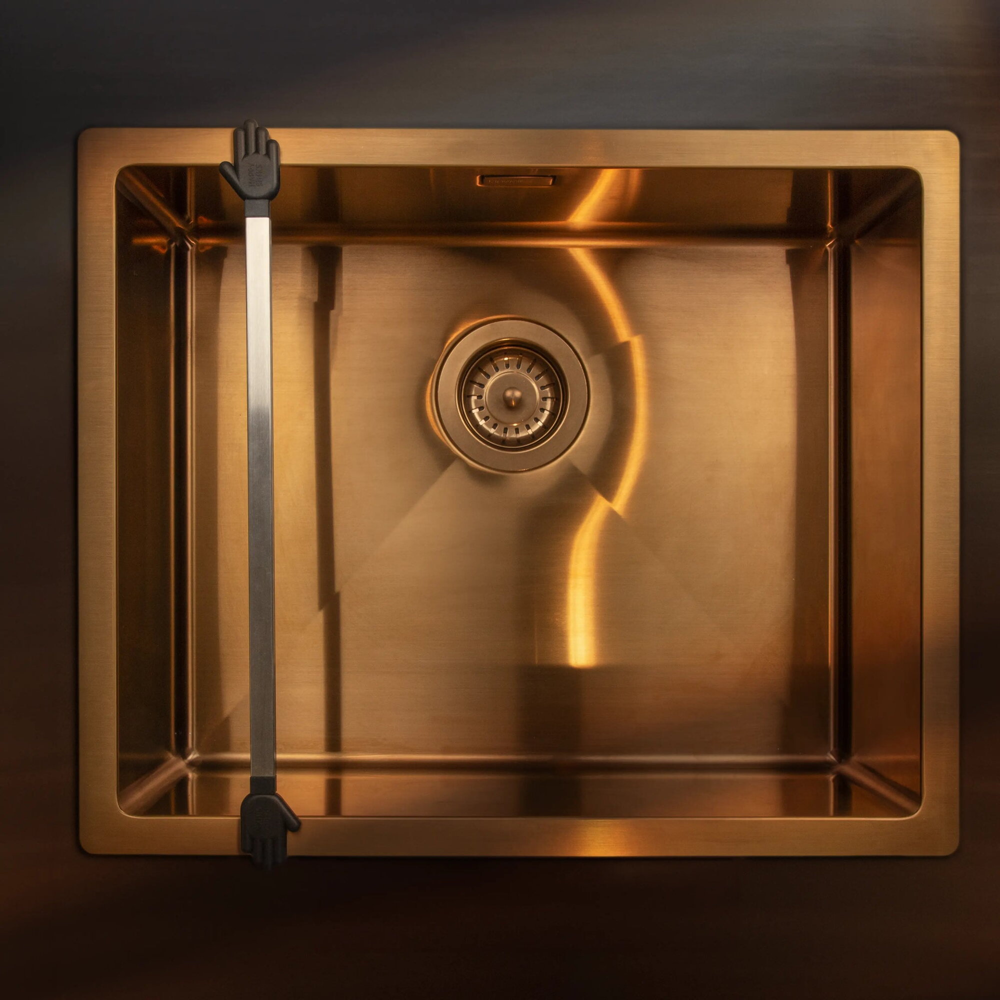 Happy Sinks Wunderbar expandable kitchen bar, black | Finnish Design Shop