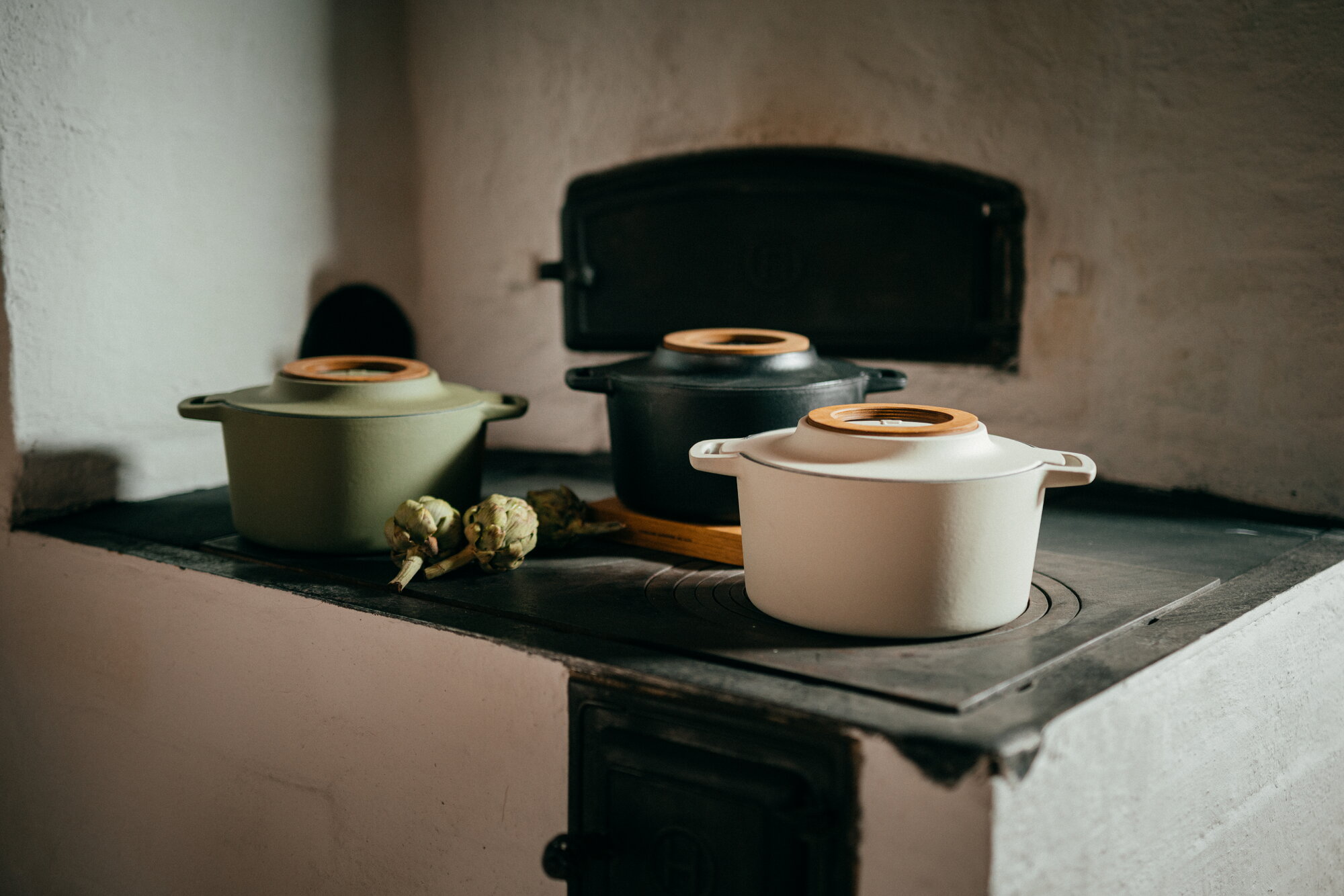 Fiskars Norden cast iron pot, 4 L, nettle | Finnish Design Shop