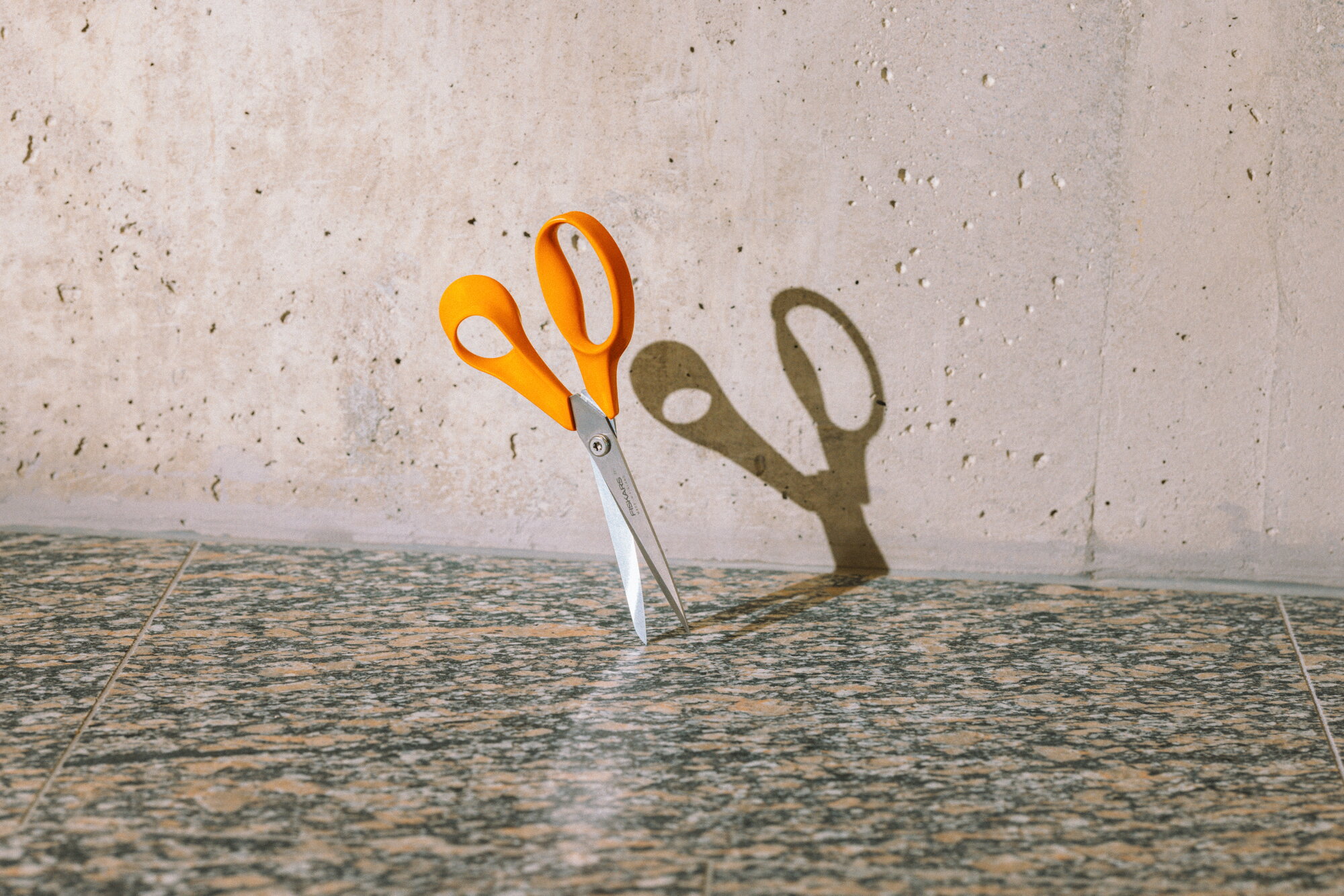 Fiskars Classic universal scissors, 21 cm, fixing | Finnish Design Shop