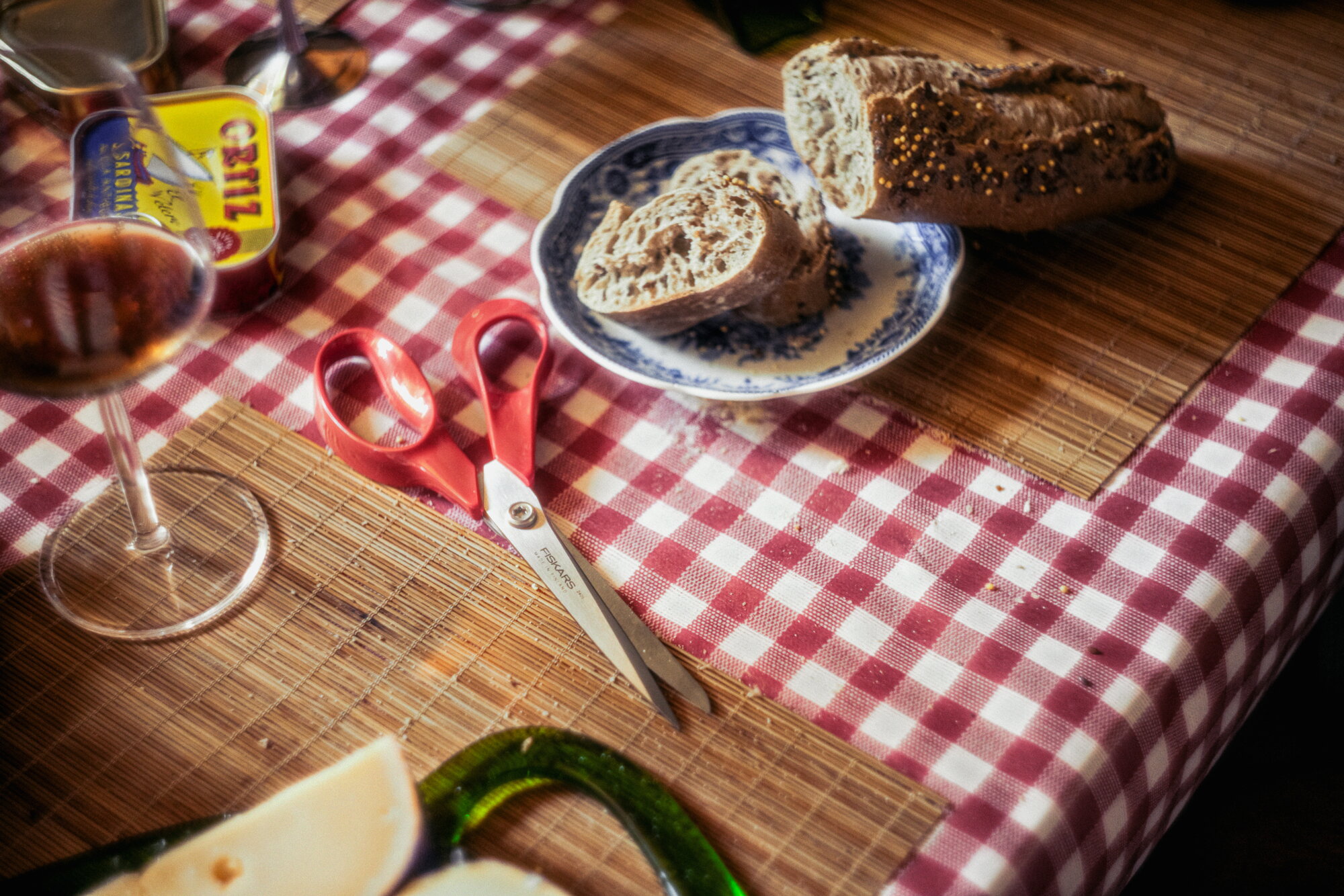 Fiskars Classic universalsax, 21 cm, vänsterhänt, kök | Finnish Design Shop