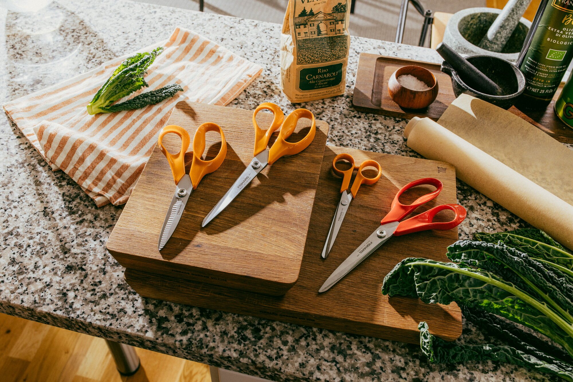 Fiskars Classic small universal scissors, 16 cm | Finnish Design Shop UK