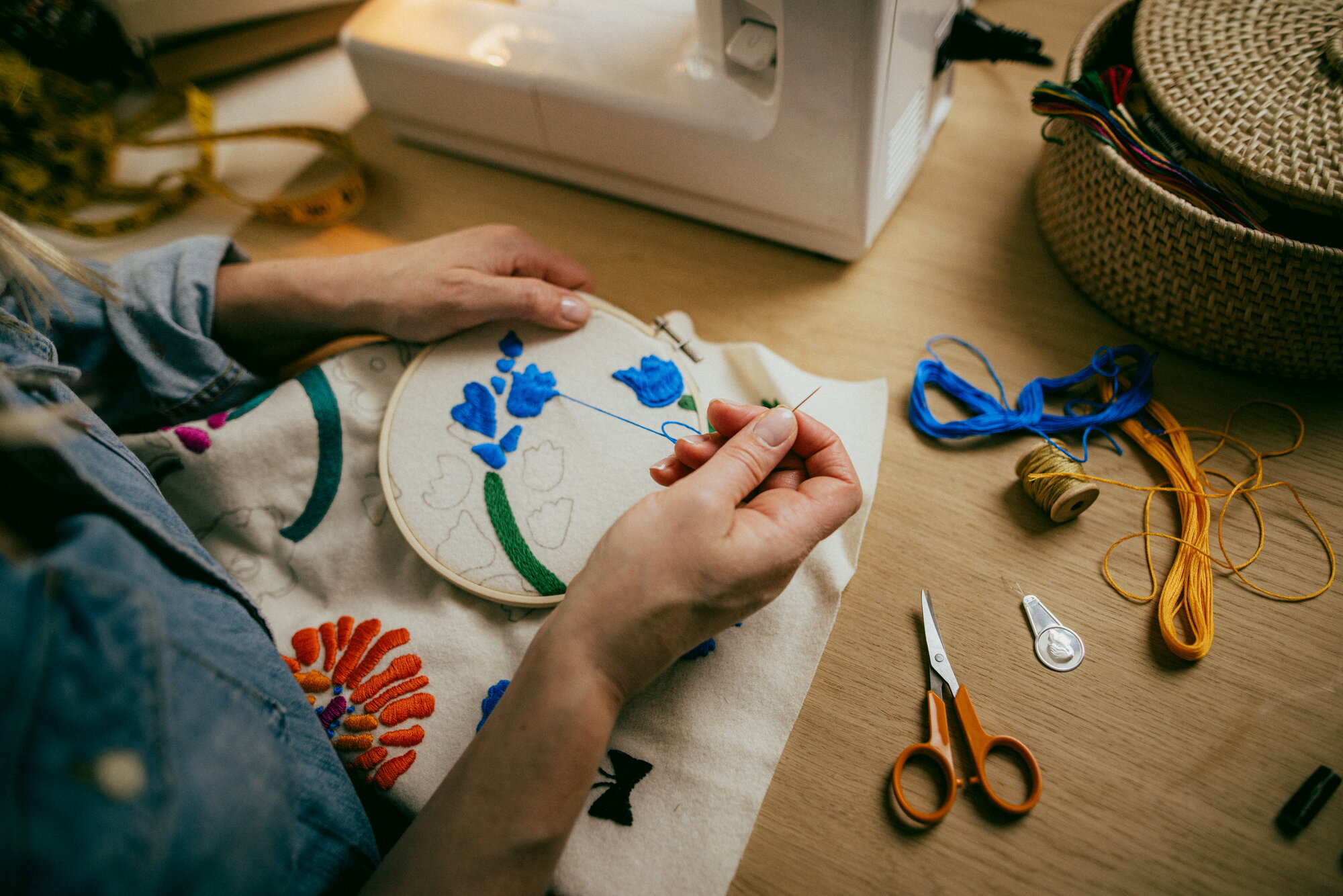 Fiskars Classic embroidery scissors, curved, 10 cm | Finnish Design Shop IE