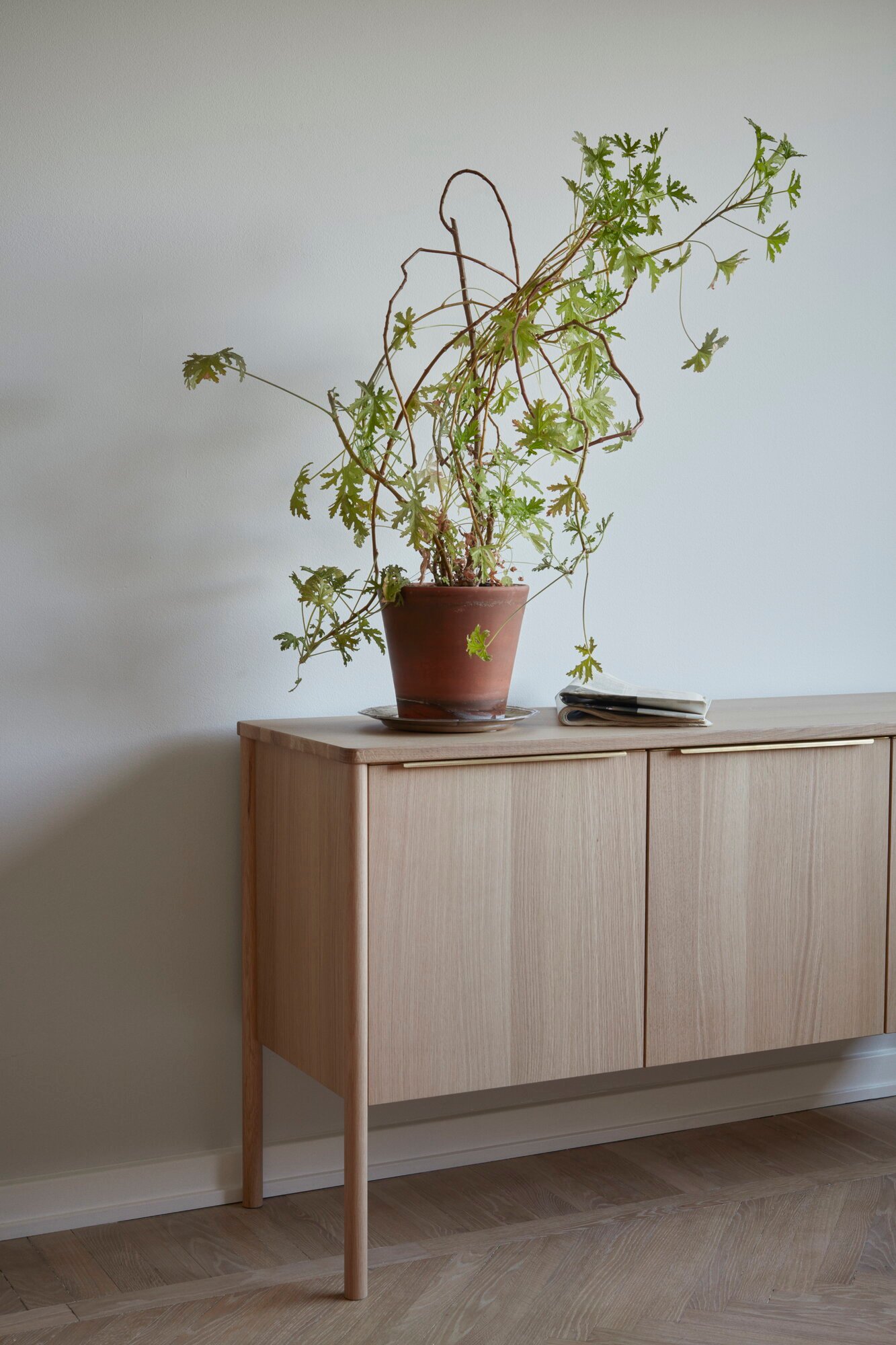 Skagerak Jut cabinet, oak | Finnish Design Shop