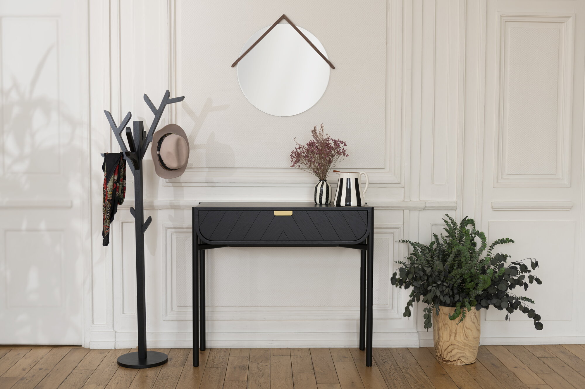 Hartô Marius console table, black oak | Finnish Design Shop NL