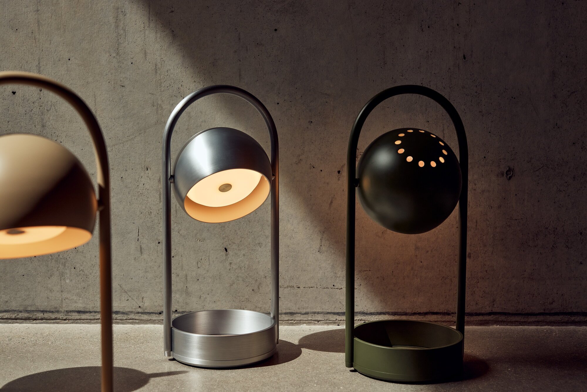 Frandsen Ball portable table lamp, olive green | Finnish Design Shop