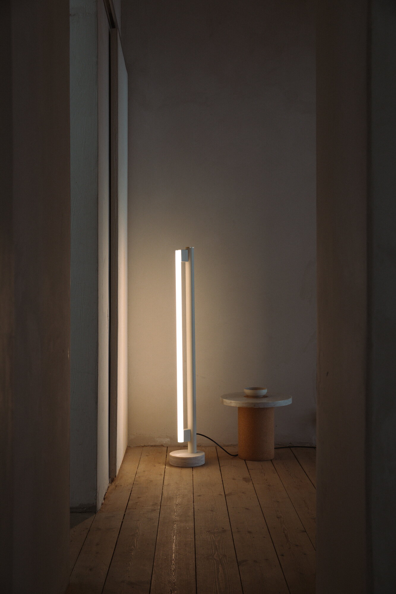 Frama Eiffel Single floor lamp, 100 cm, cream | Finnish Design Shop