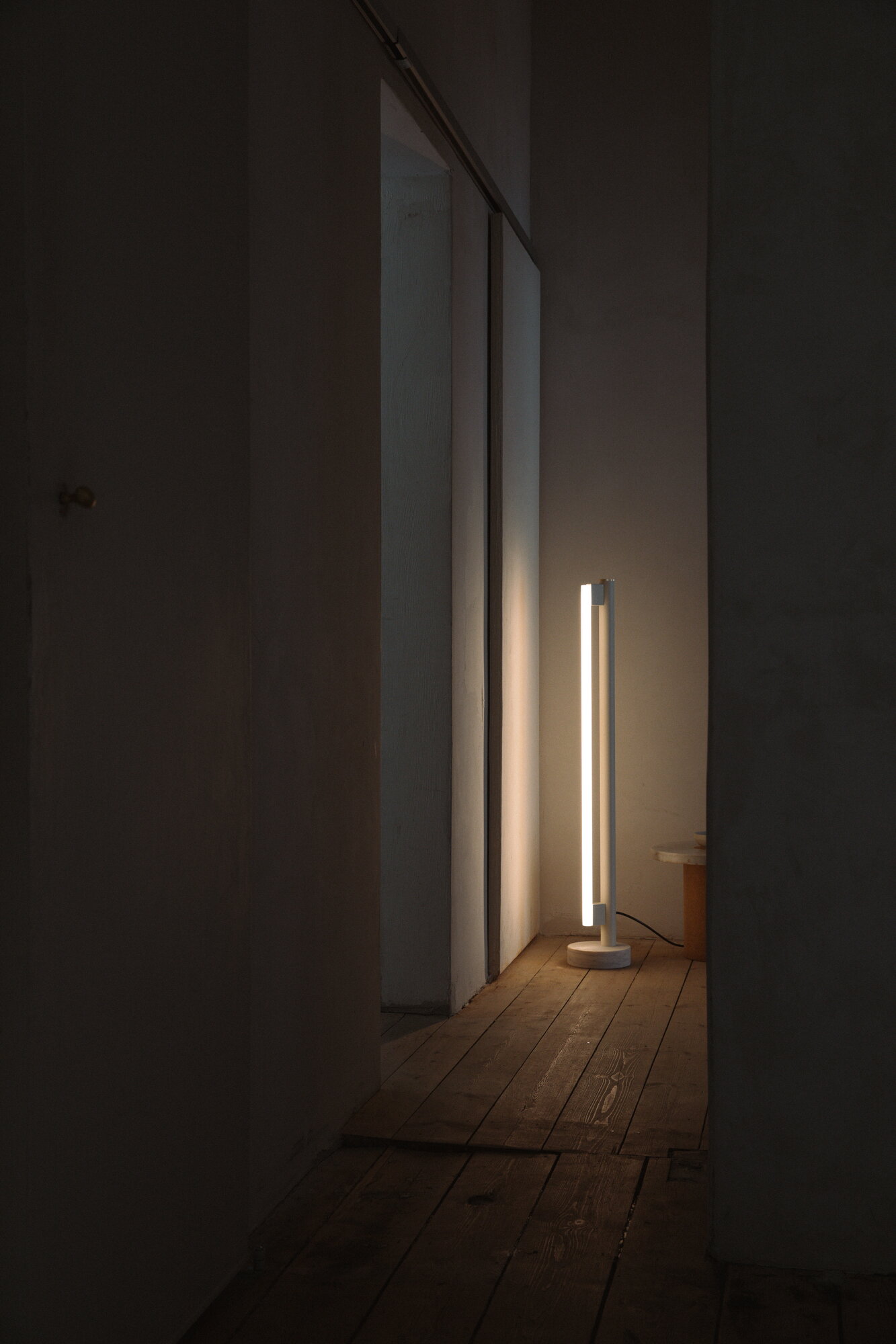 Frama Eiffel Single floor lamp, 100 cm, cream | Finnish Design Shop