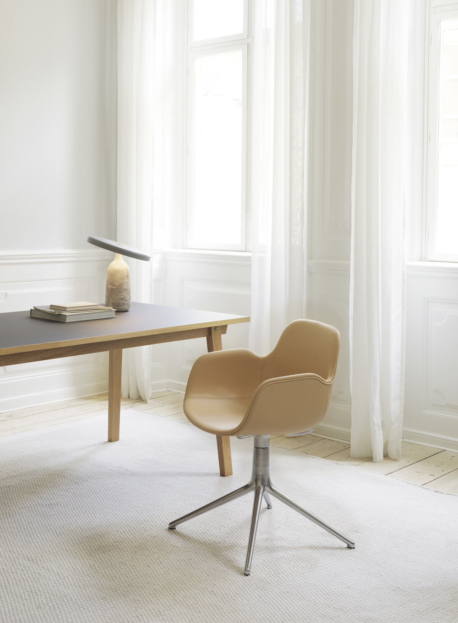 Normann Copenhagen Form Swivel 4L armchair, aluminium - Main Line Flax ...
