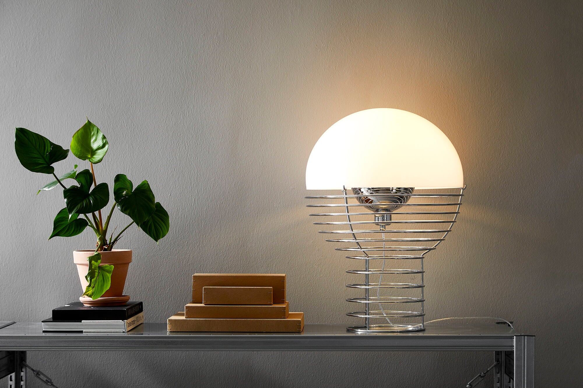 Verpan Wire table lamp, white | Finnish Design Shop