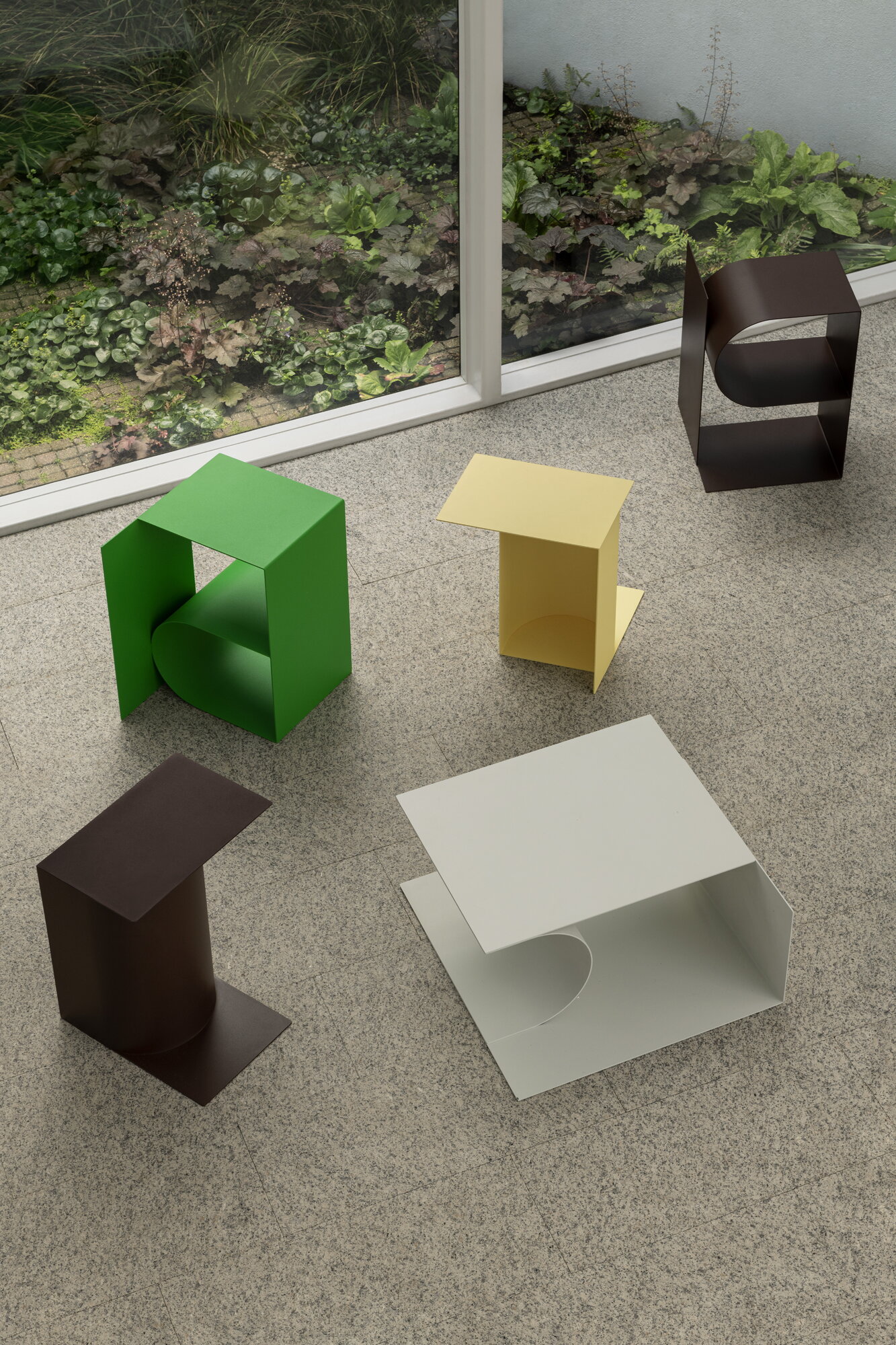 Hem Glyph Gamma sivupöytä, ruskea | Finnish Design Shop