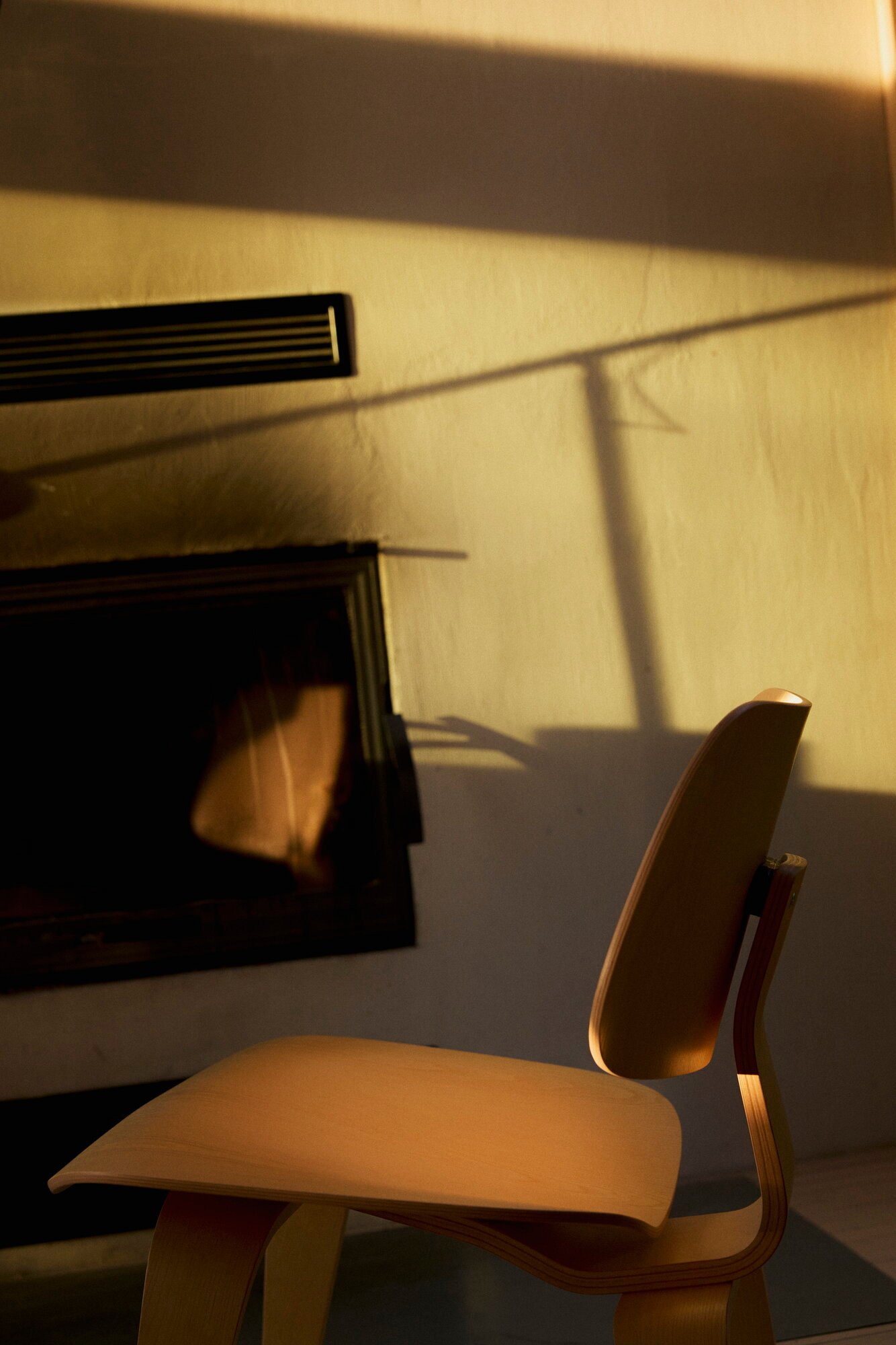 Vitra Plywood Group LCW lounge chair, ash | Finnish Design Shop UK