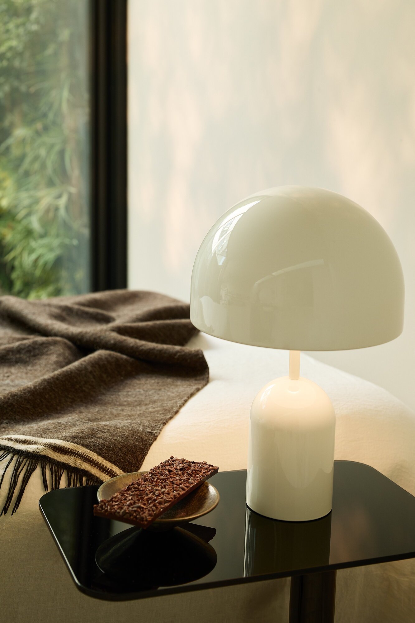 Tom Dixon Bell portable LED table lamp, white | Finnish Design Shop NL