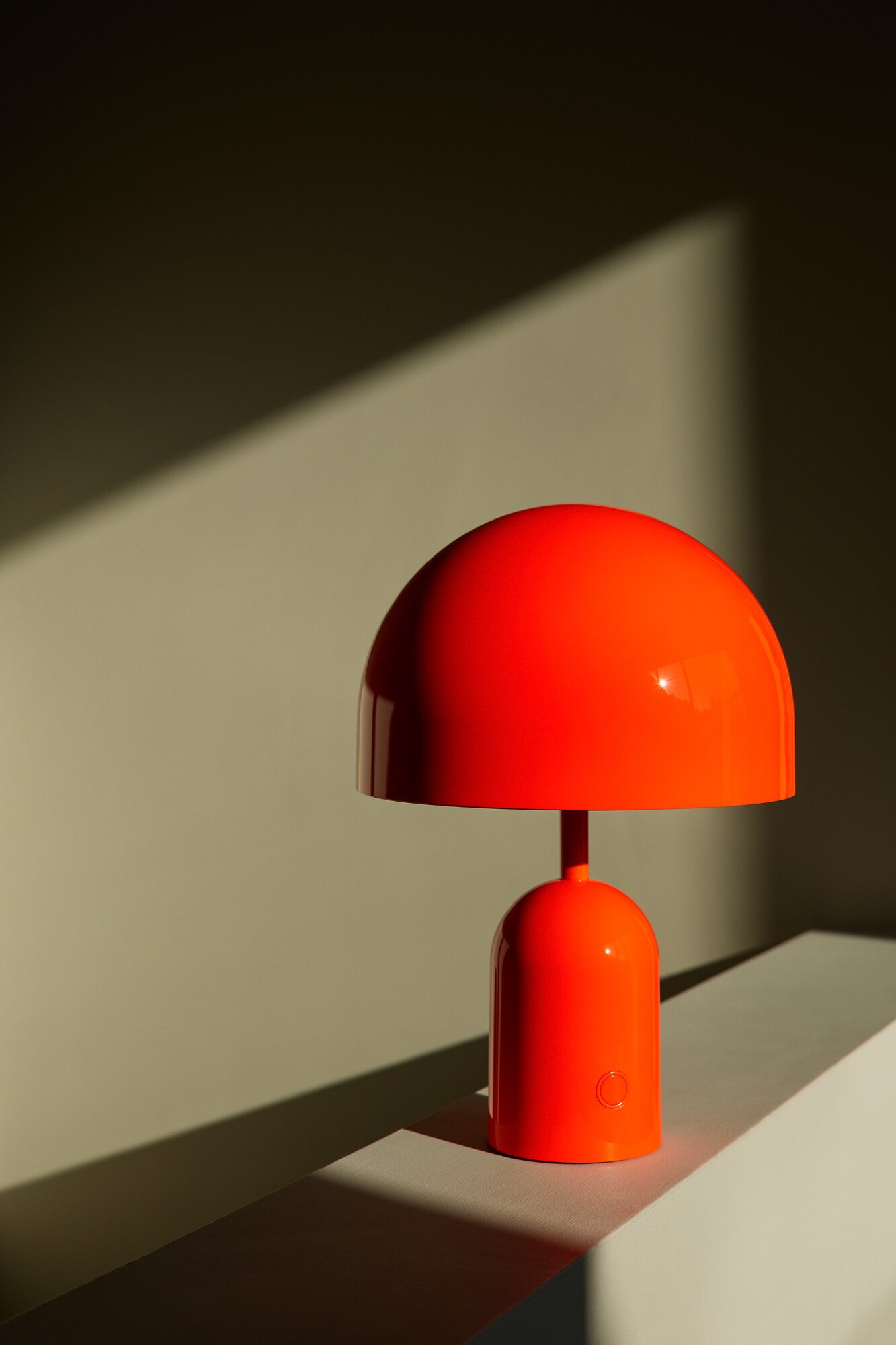 Tom Dixon Bell portable LED table lamp, fluoro | Finnish Design Shop