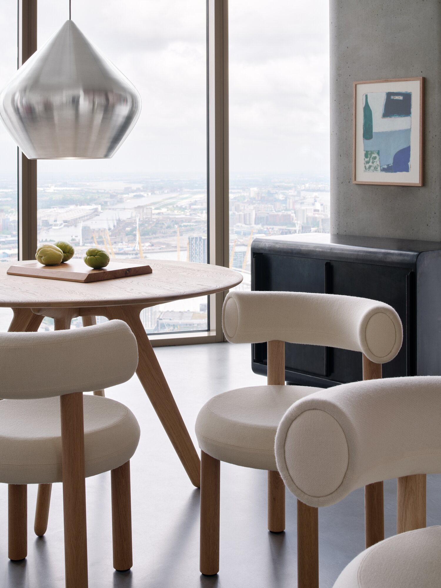 Tom Dixon Slab table, round, 120 cm, lacquered oak | Finnish Design Shop