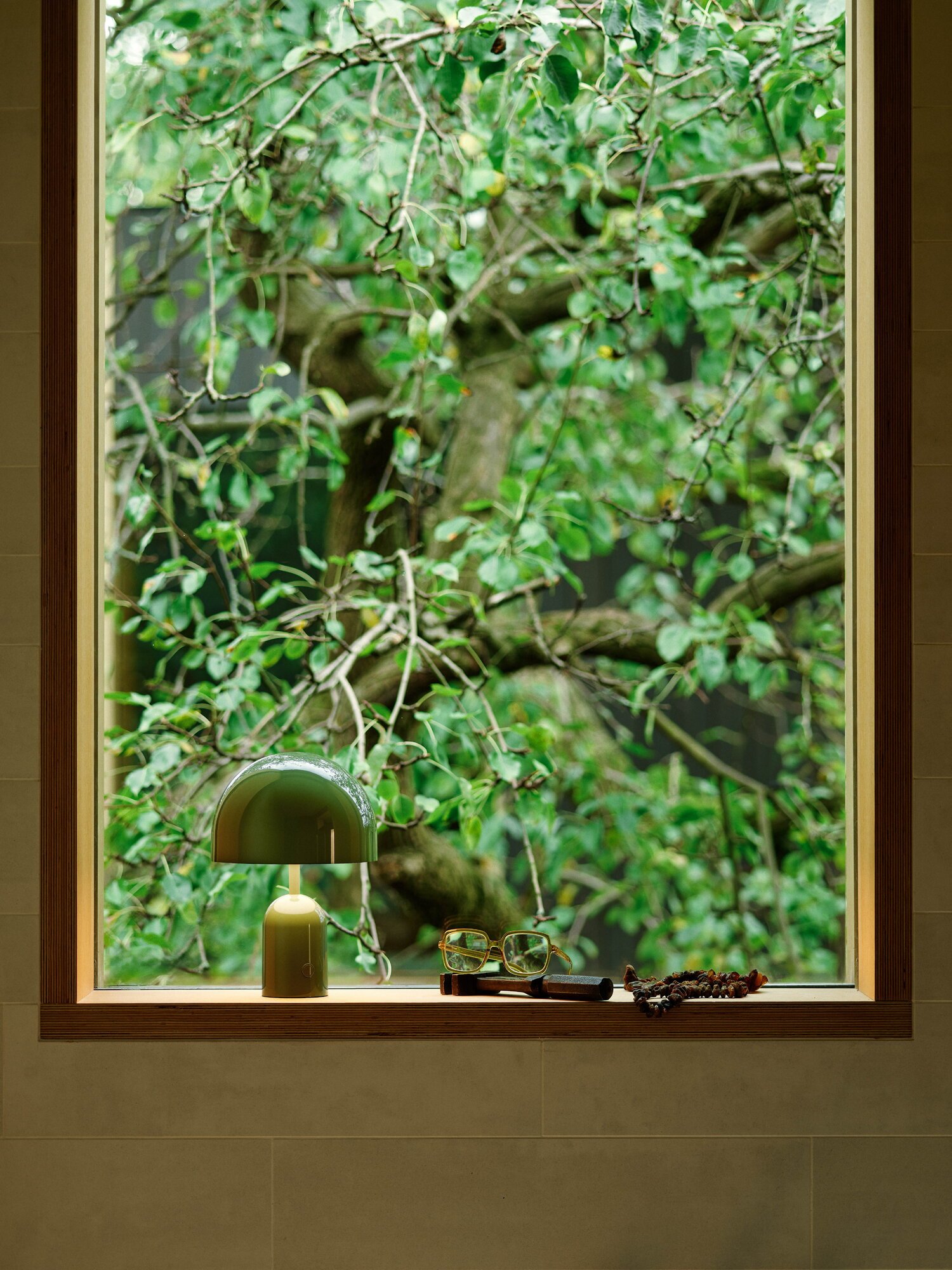 Tom Dixon Bell portable LED table lamp, moss | Finnish Design Shop