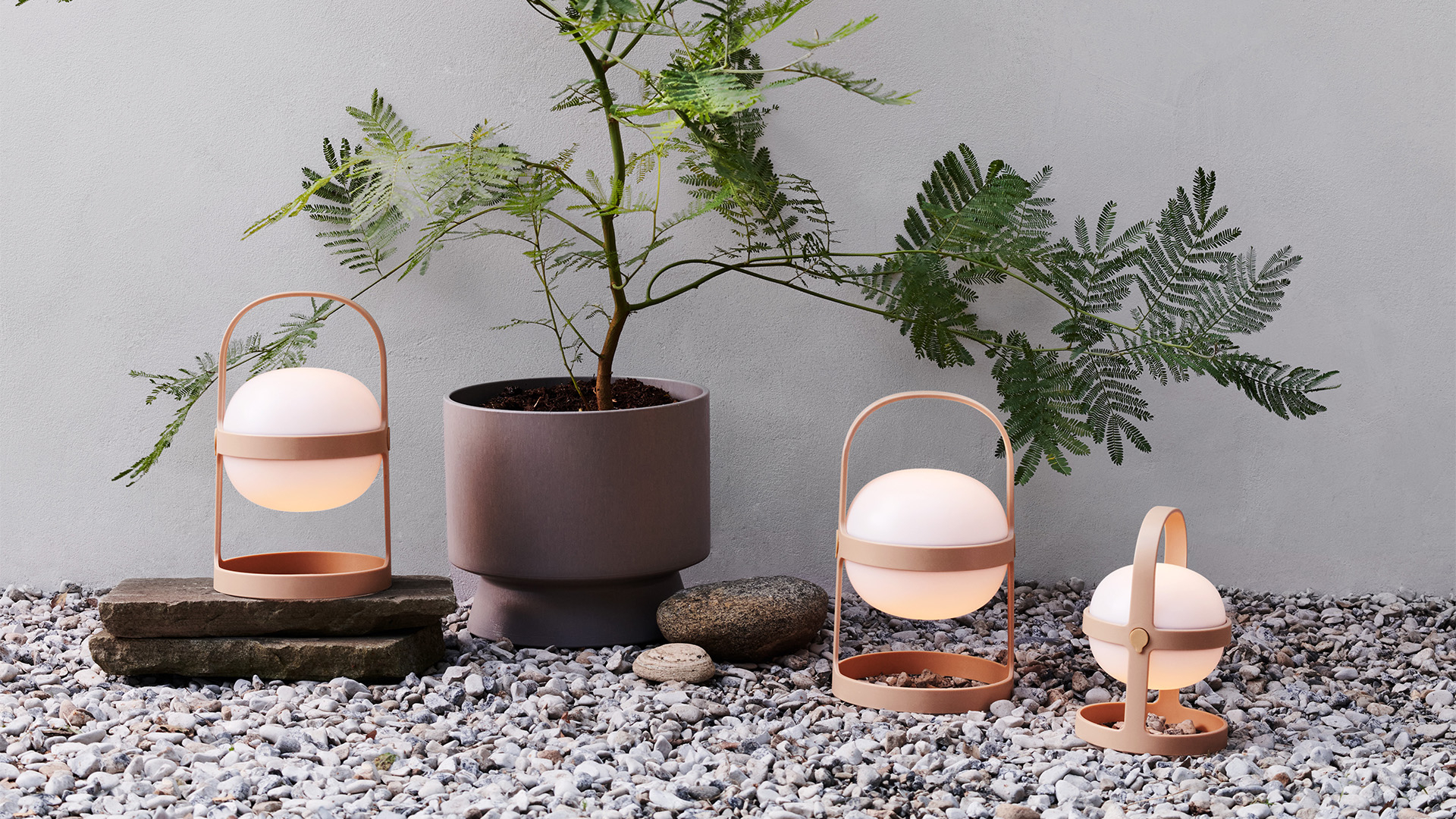 Rosendahl Soft Spot Solar Circular table lamp 25 cm, wheat | Finnish ...