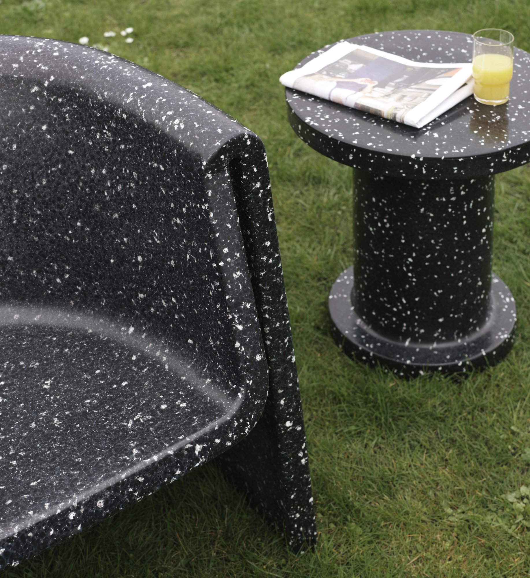 Normann Copenhagen Bit side table, black | Finnish Design Shop