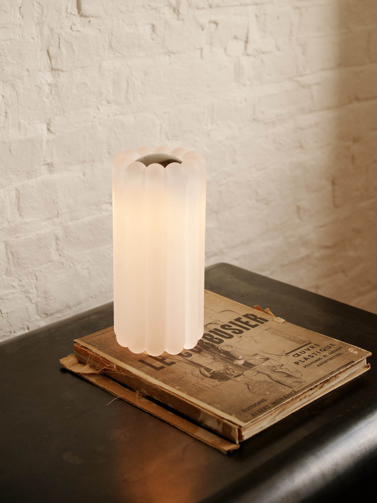 Tom Dixon Press Table LED lamp, frosted | Finnish Design Shop NL