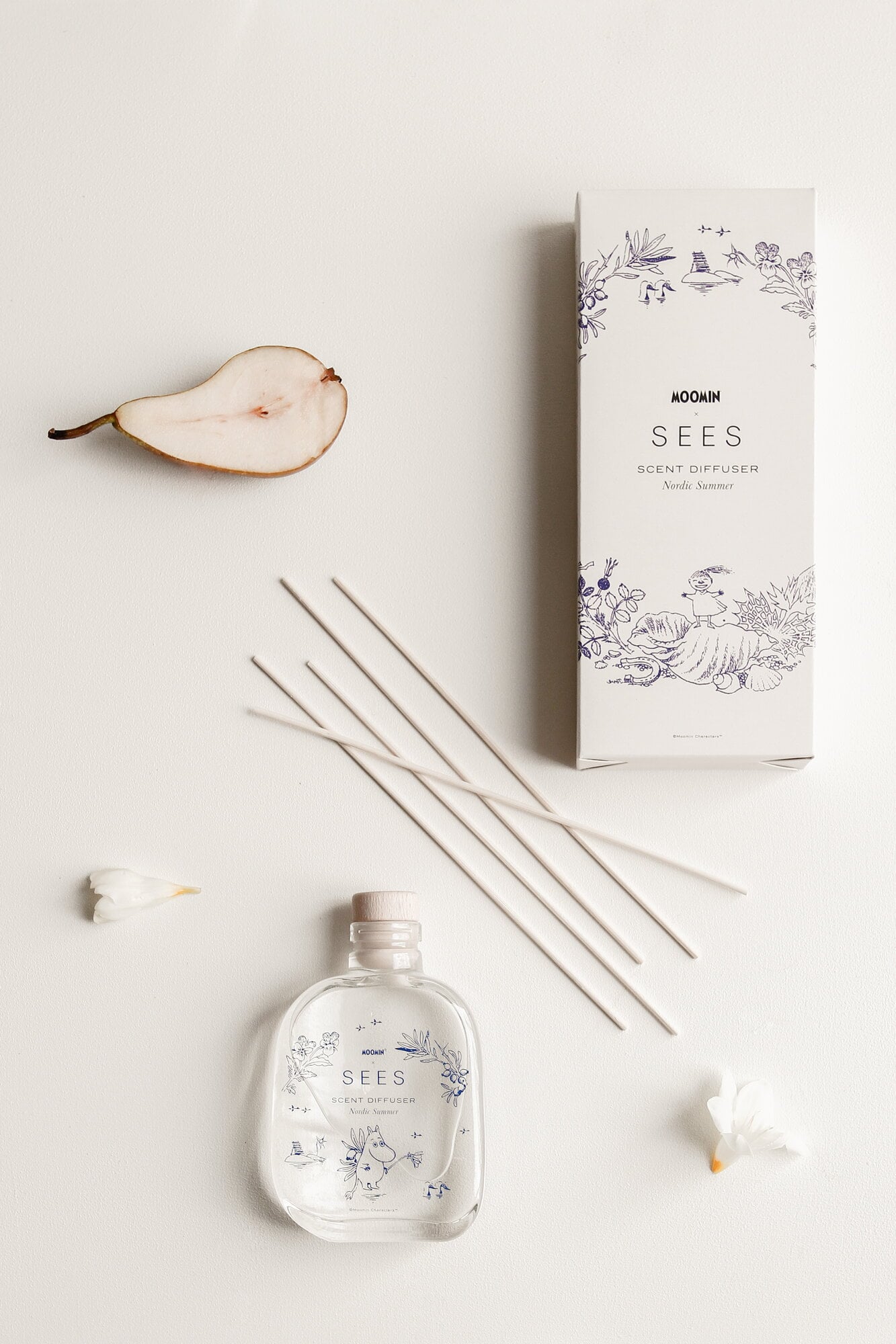 SEES Company SEES x Moomin room diffuser, Nordic summer | Finnish ...