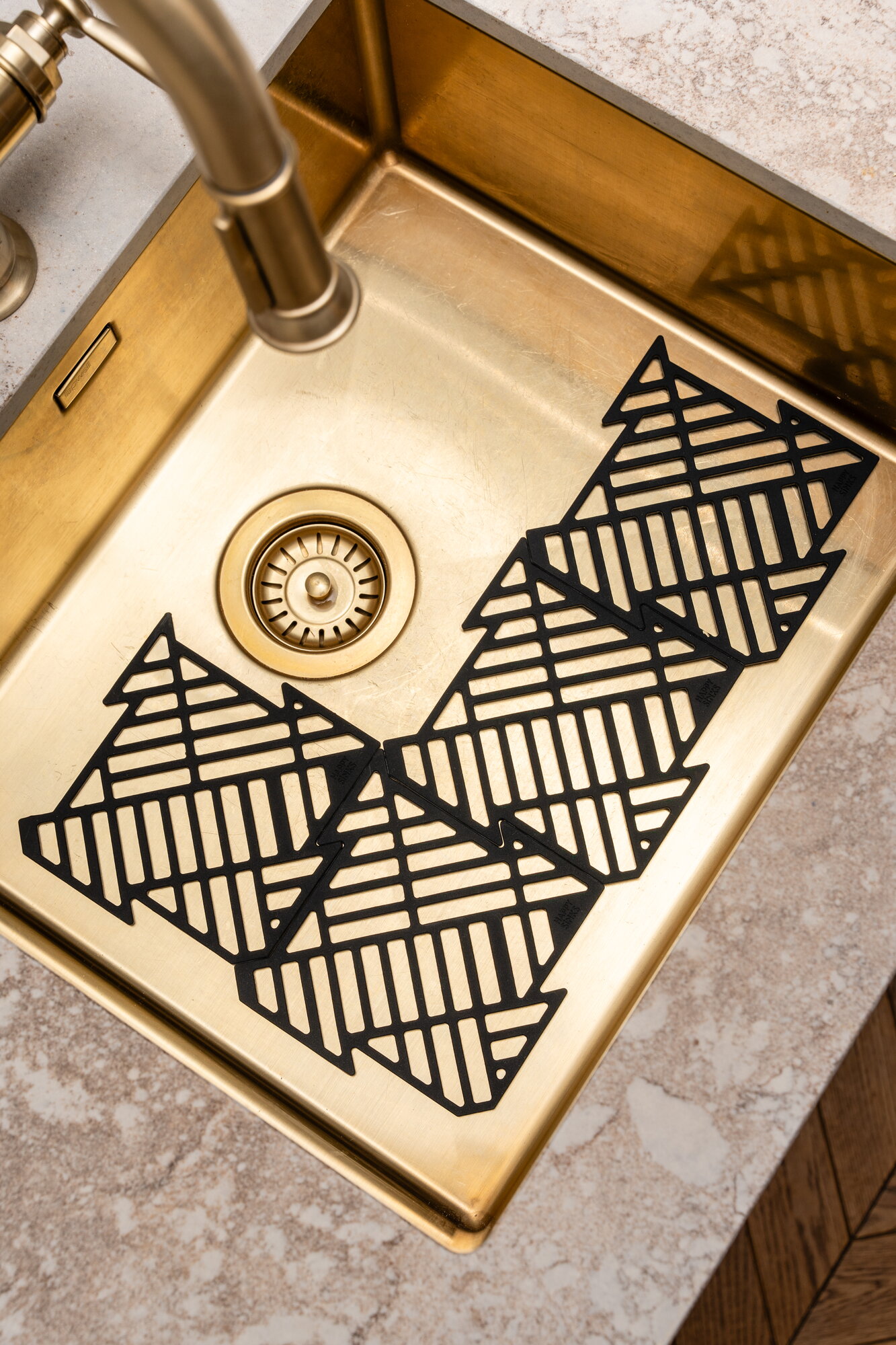 Happy Sinks Puzzle sink mat, 4 pcs, black | Finnish Design Shop