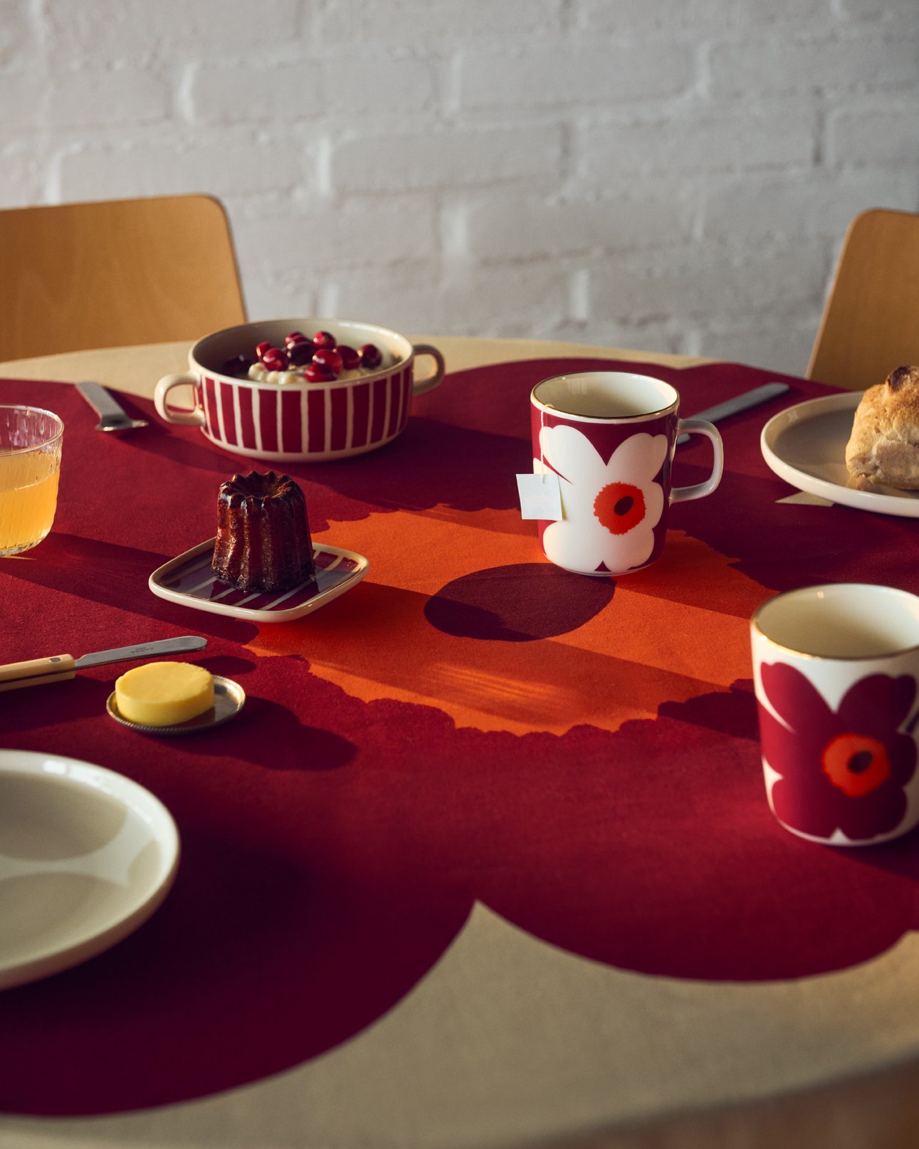 Marimekko Oiva - Bol Piccolo avec poignées, 5dl, grès - bordeaux ...