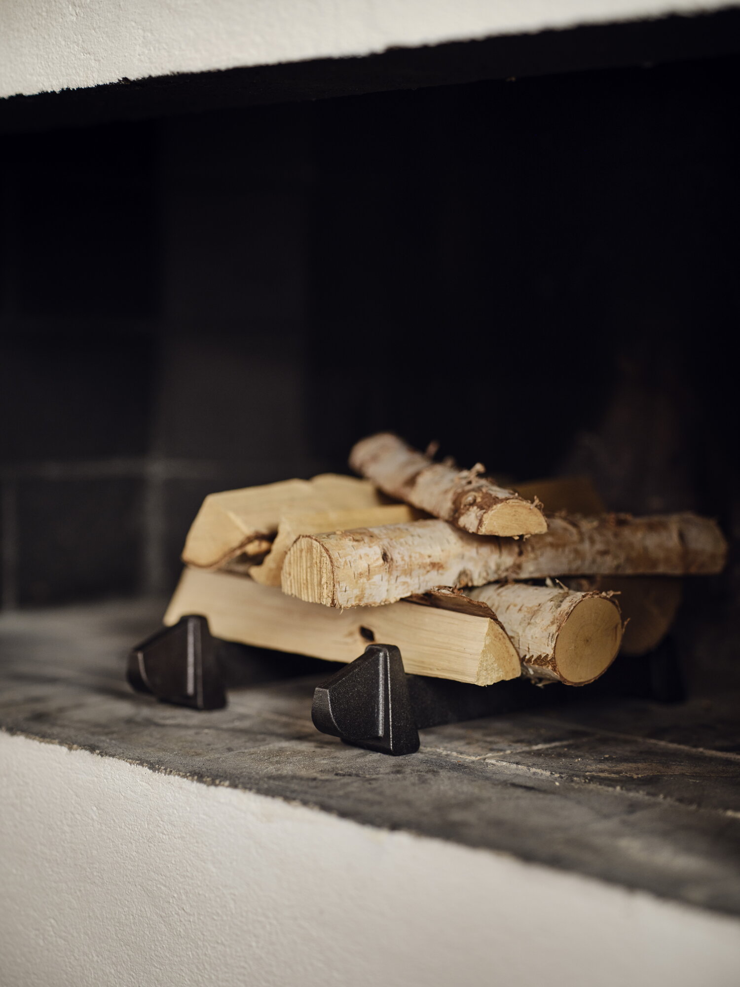 Korbo Fire-works fire dogs, black | Finnish Design Shop