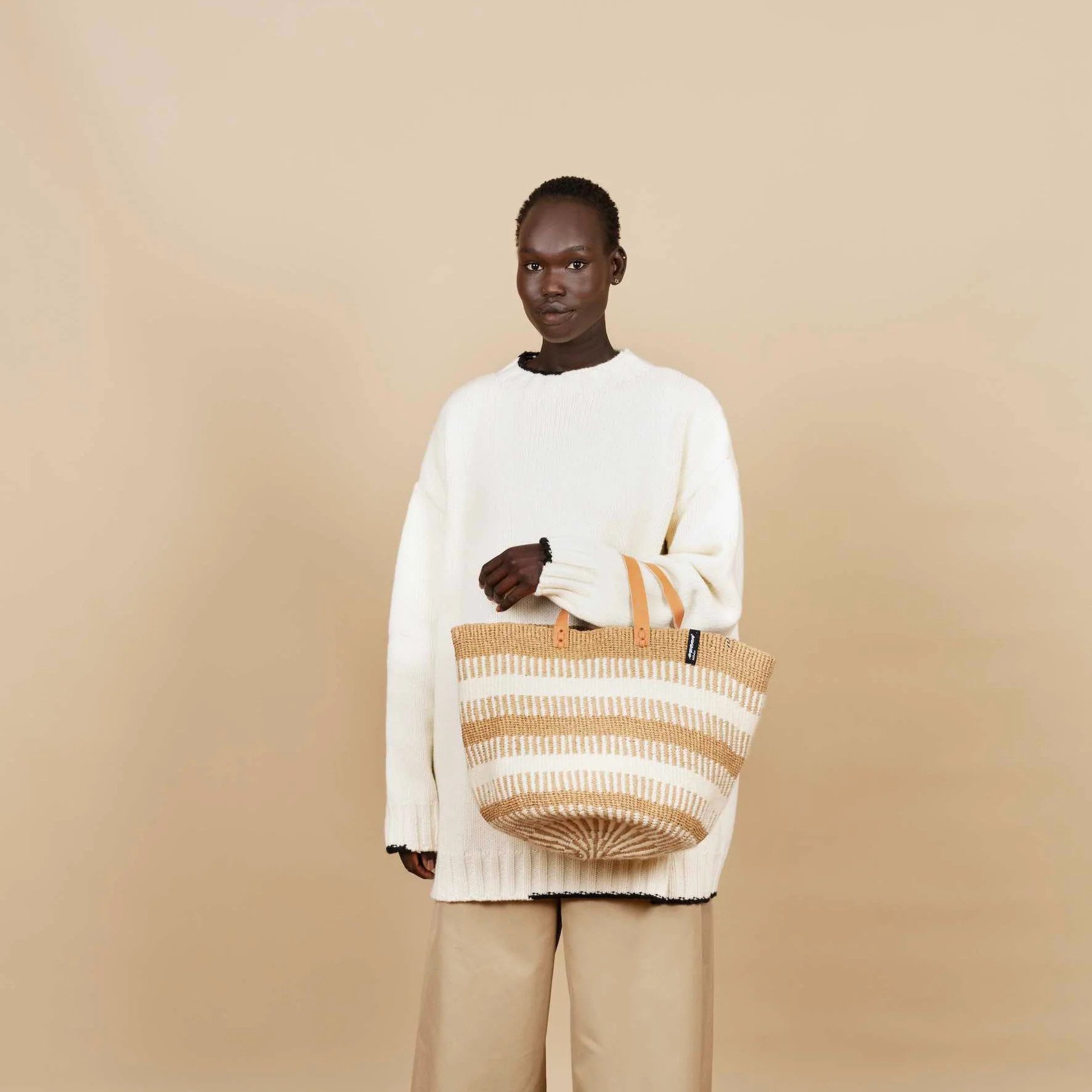 Mifuko Pamba market basket, M, white - brown | Finnish Design Shop