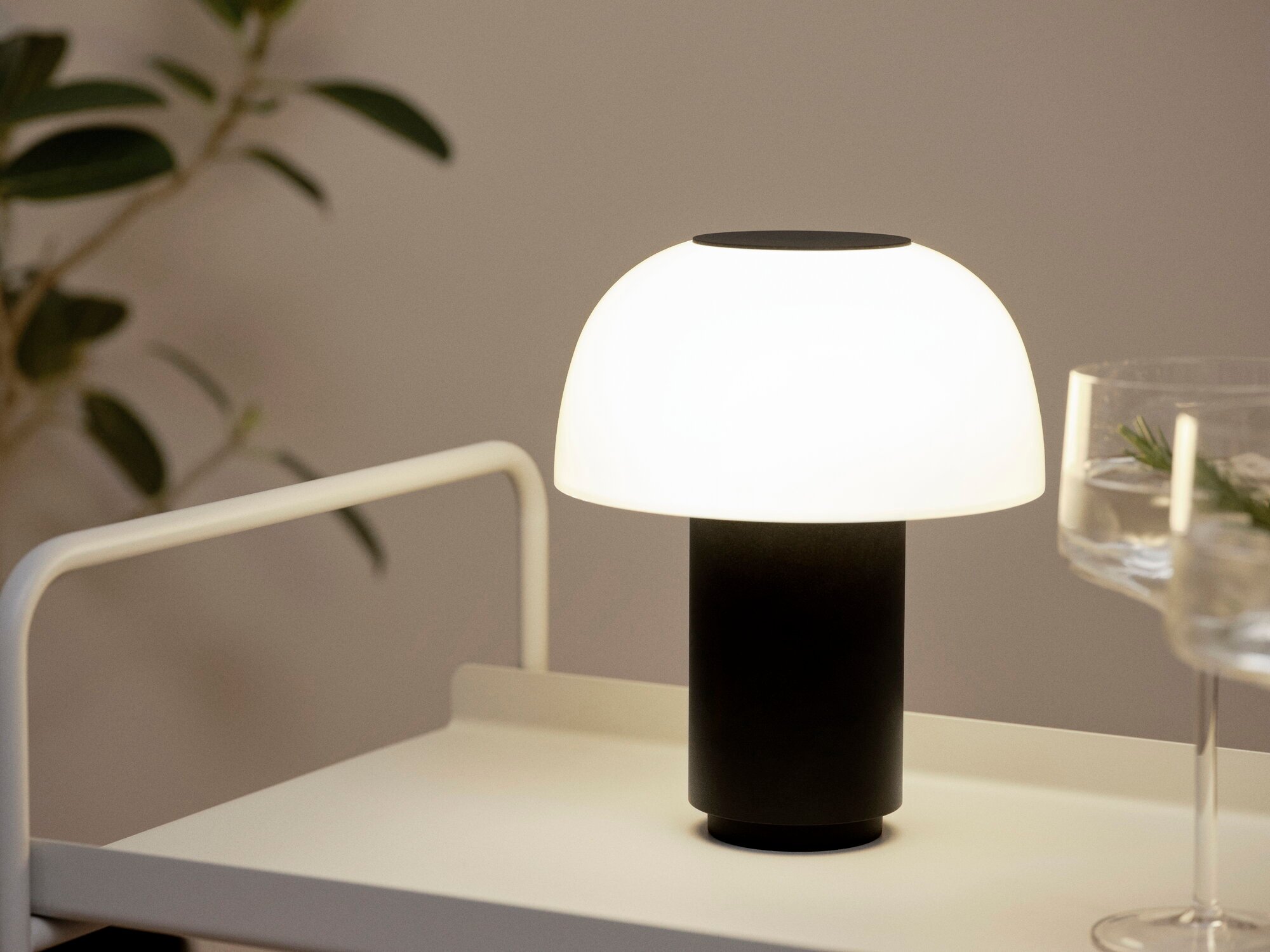 Zone Denmark Harvest Moon portable lamp, black | Finnish Design Shop