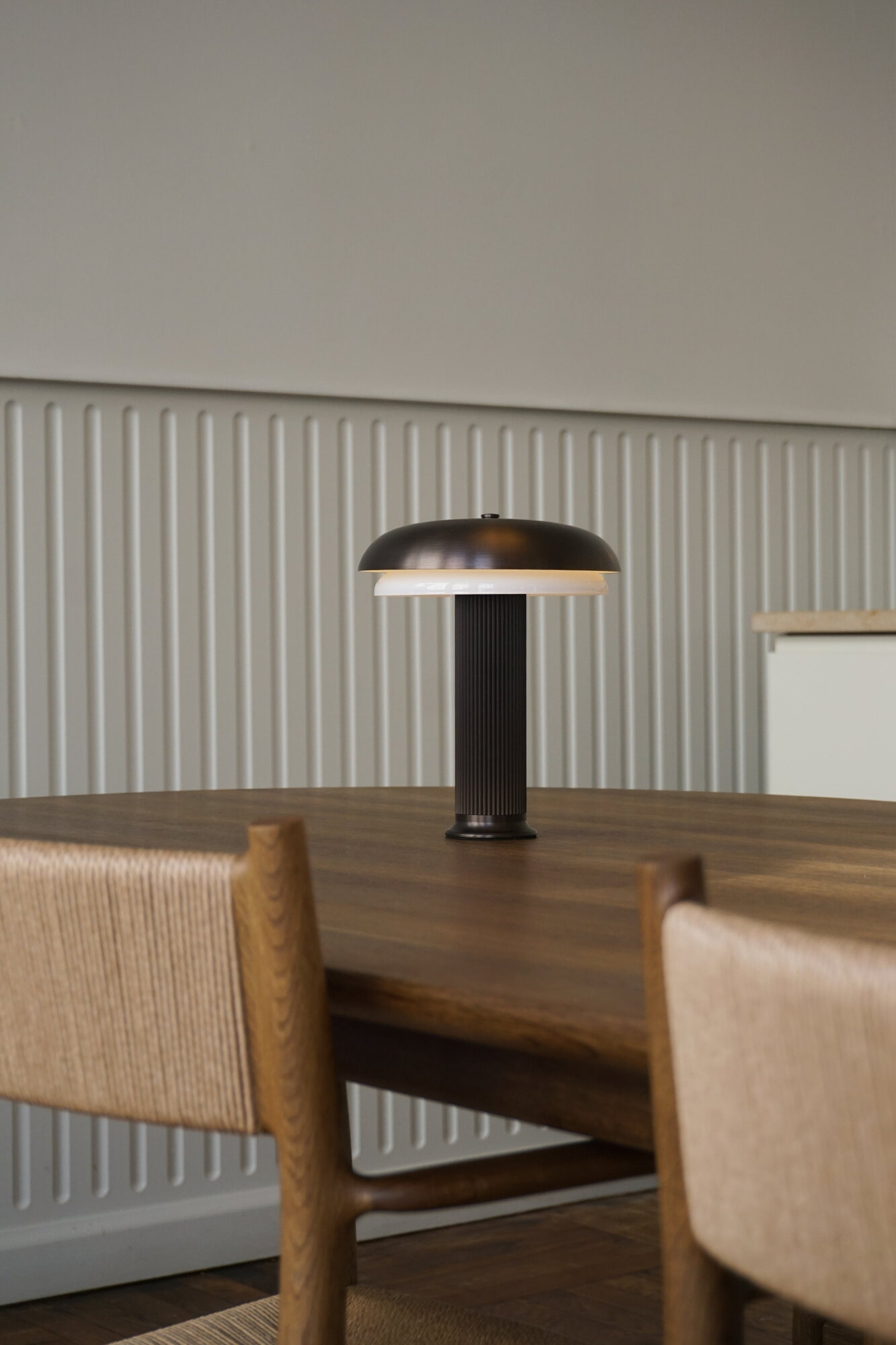 LYFA Noote portable lamp, bronze | Finnish Design Shop
