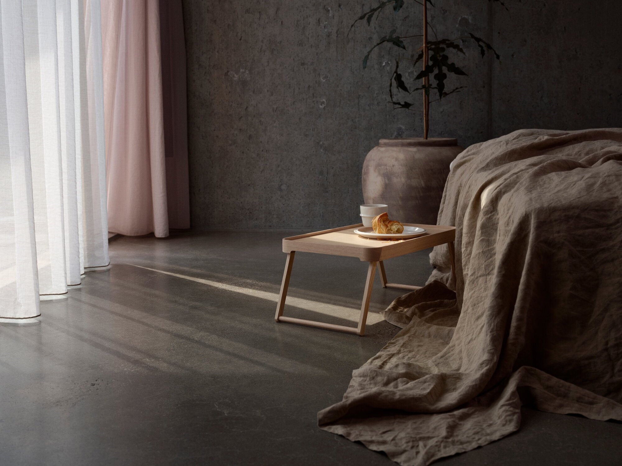 Zone Denmark Inu tray, ash | Finnish Design Shop