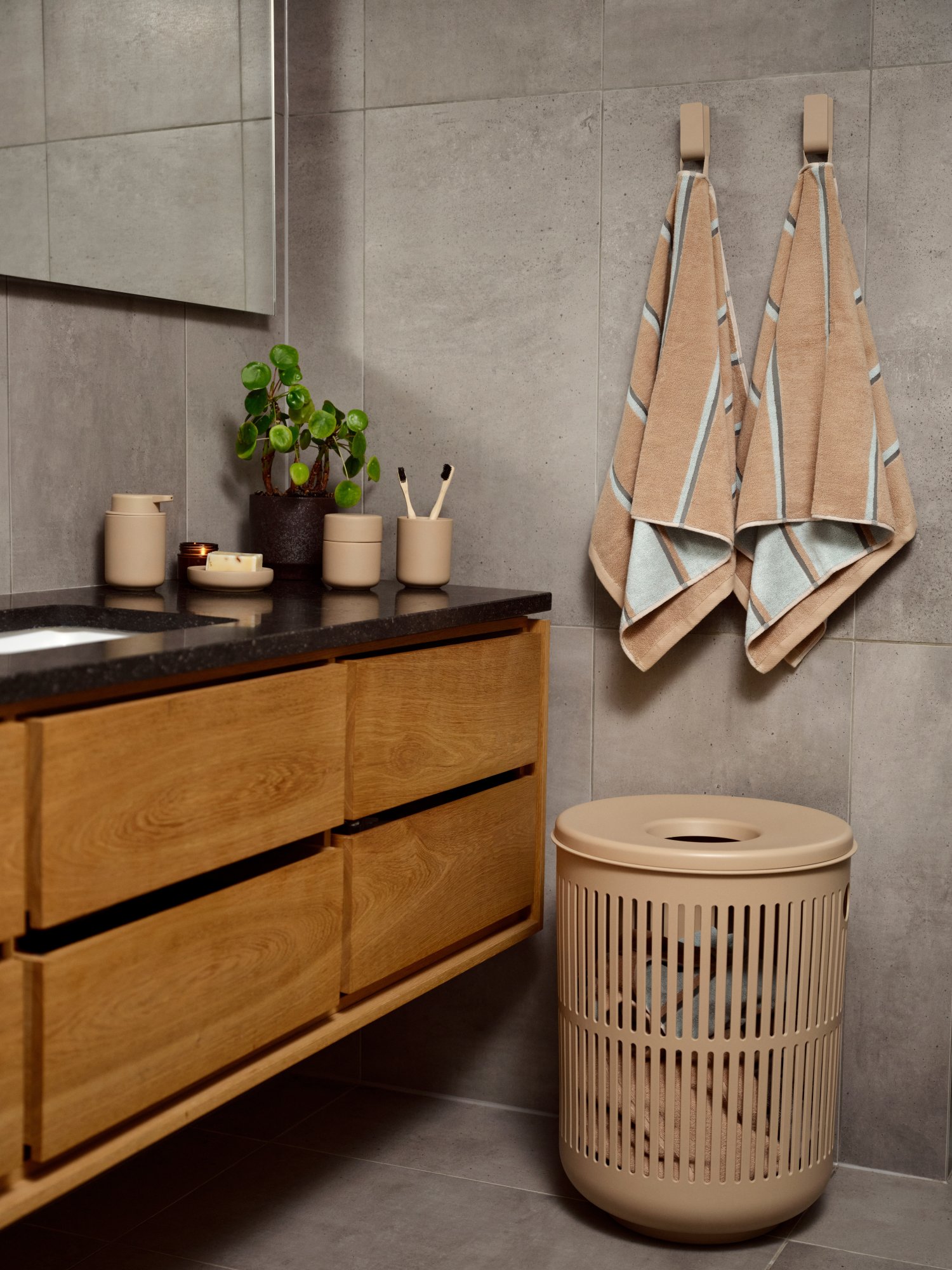 Zone Denmark Ume toothbrush mug, camel | Finnish Design Shop