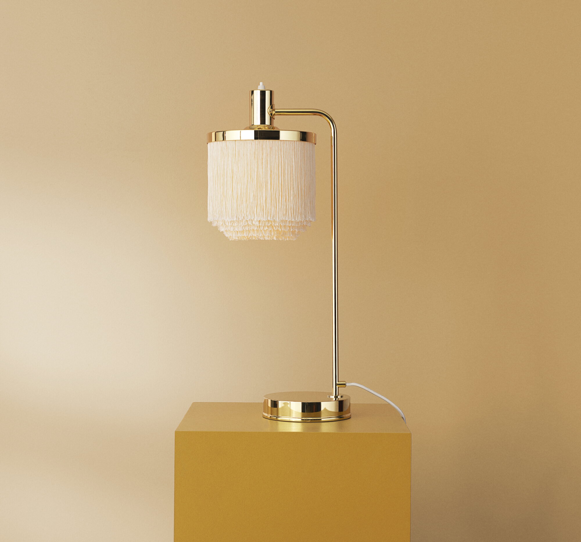 Warm Nordic Fringe table lamp, cream white | Finnish Design Shop