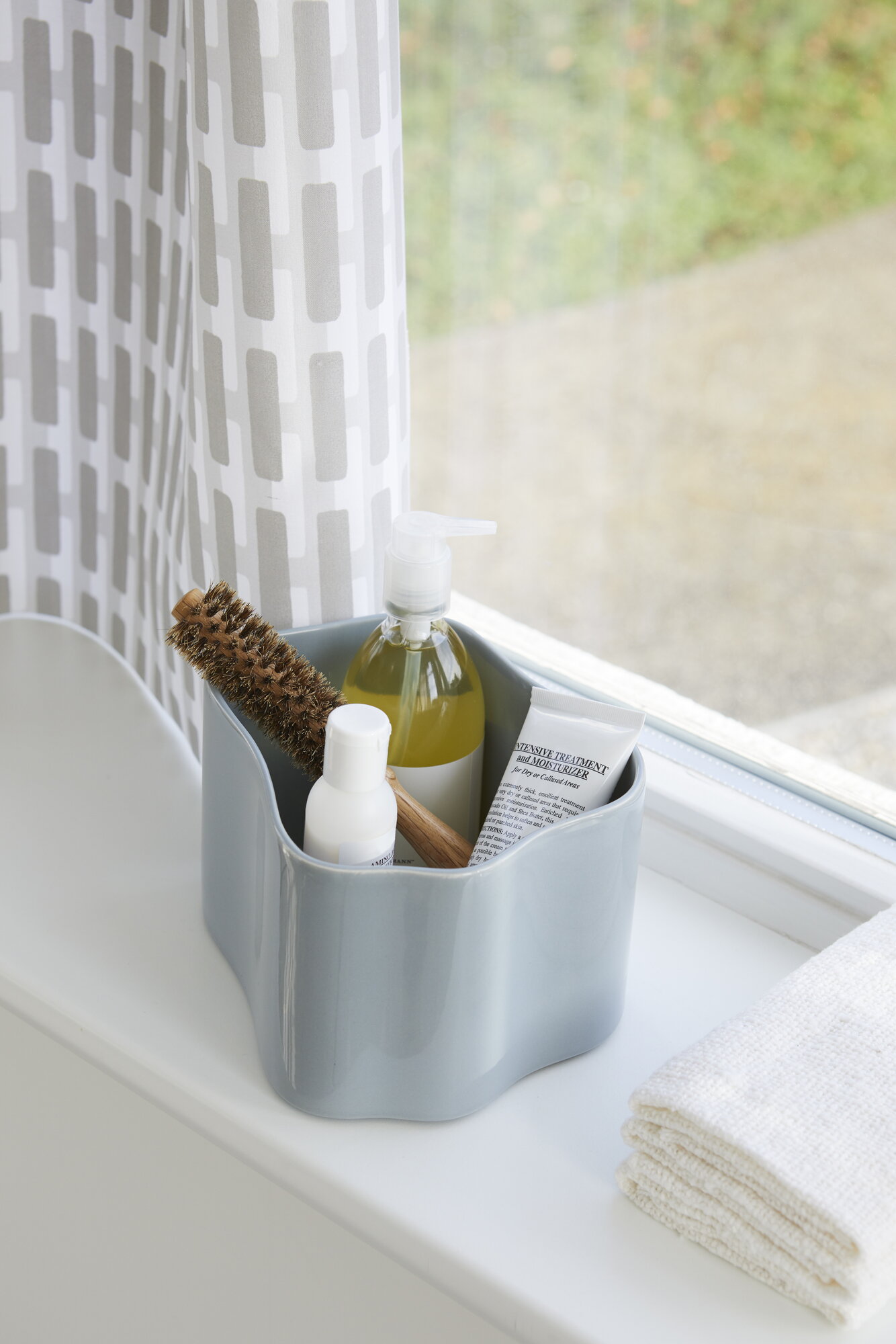 Artek Riihitie plant pot B, small, light grey | Finnish Design Shop