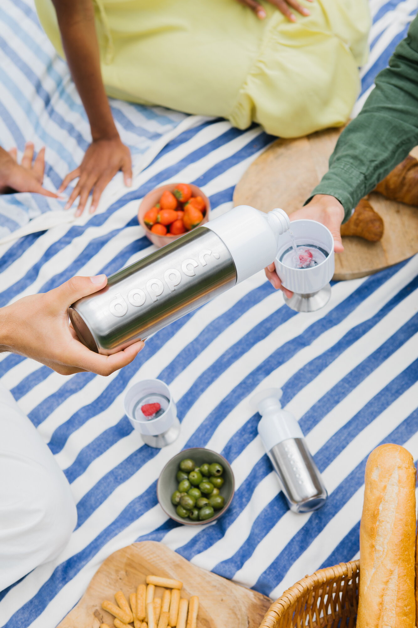 Dopper drinking bottle, steel, 1,1 L | Finnish Design Shop