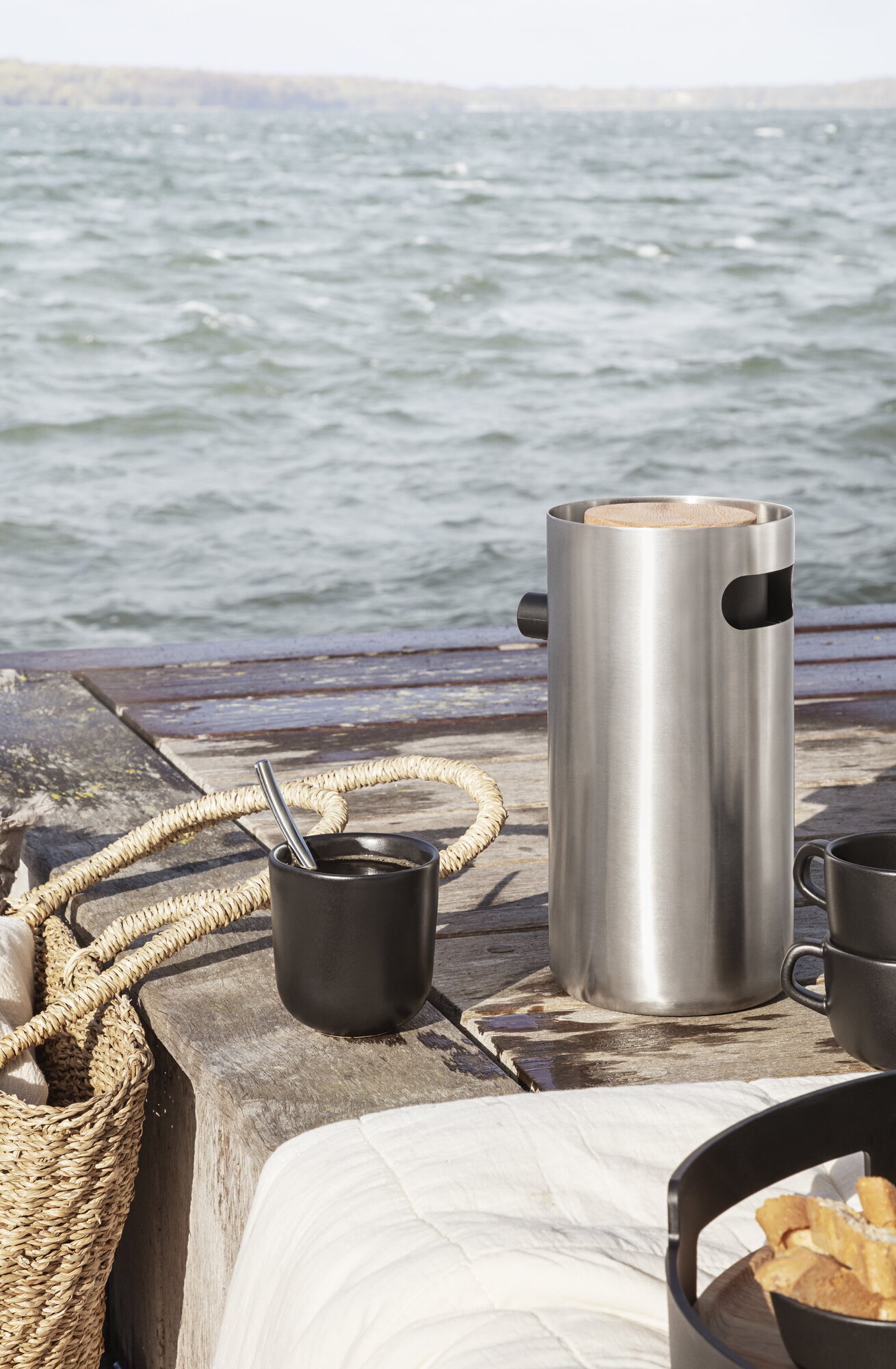 Eva Solo Nordic Kitchen Pump pumpputermos 1,8 l, teräs | Finnish Design ...