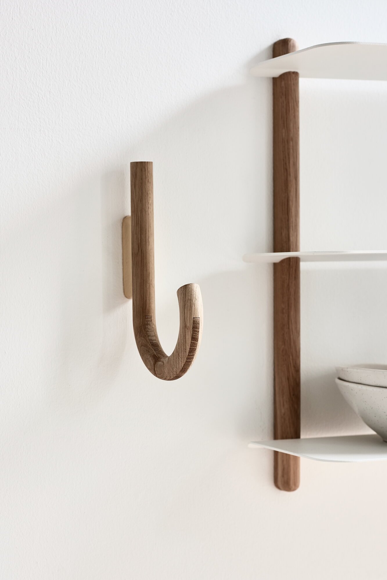 Gejst Hook hanger, oak - brass | Finnish Design Shop