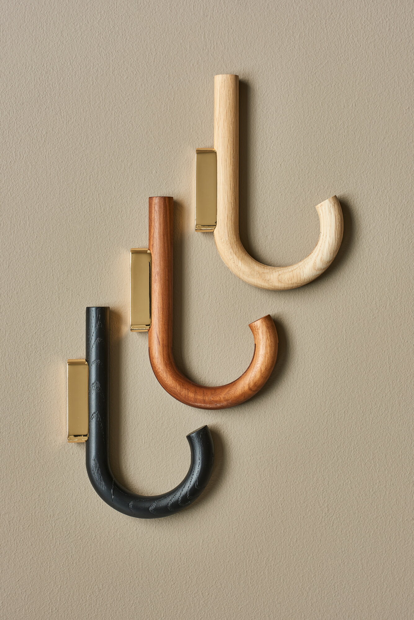 Gejst Hook hanger, oak - brass | Finnish Design Shop
