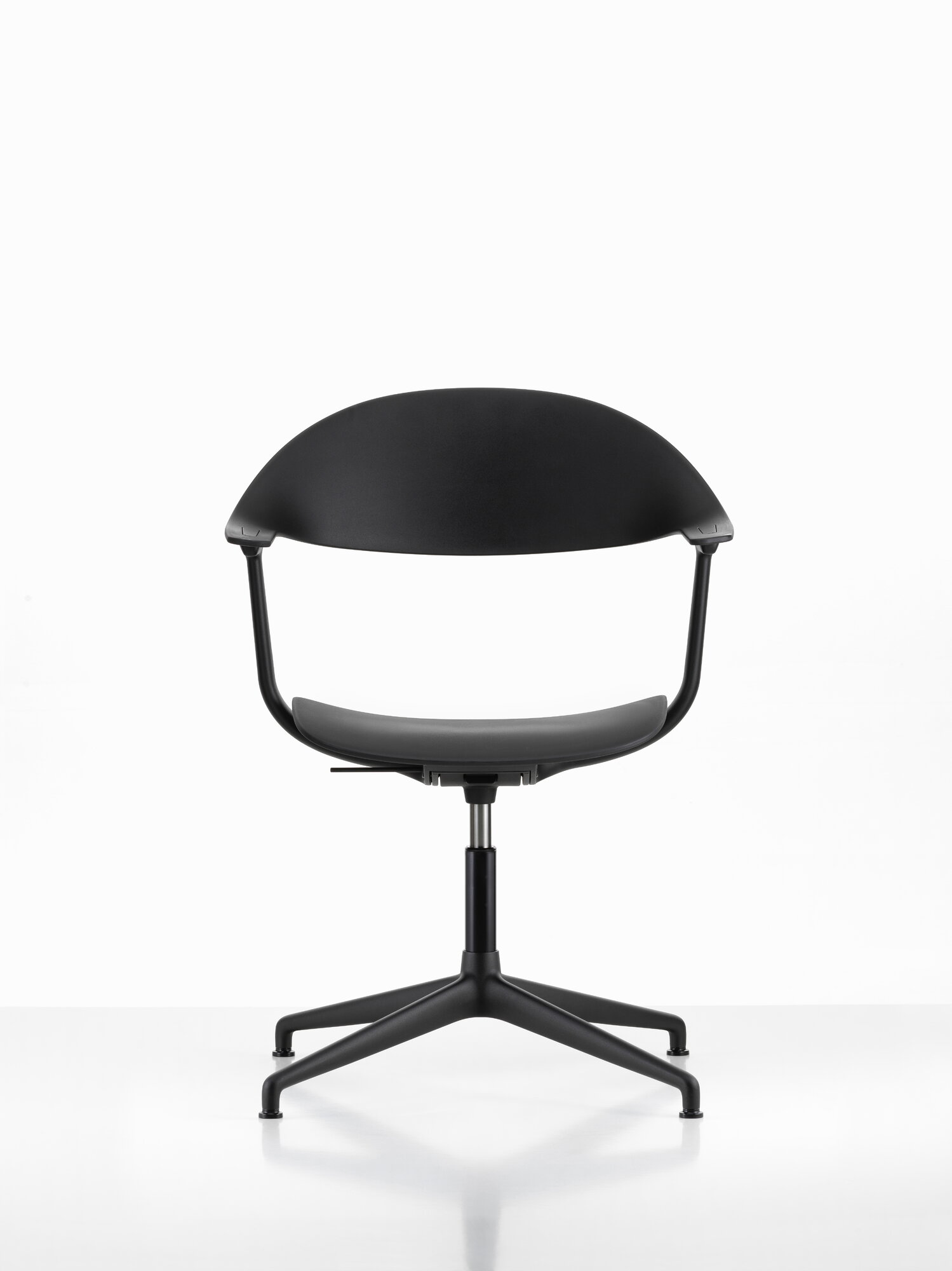 Vitra Chaise Mynt, base 4 étoiles, basique foncé RE - noir profond ...
