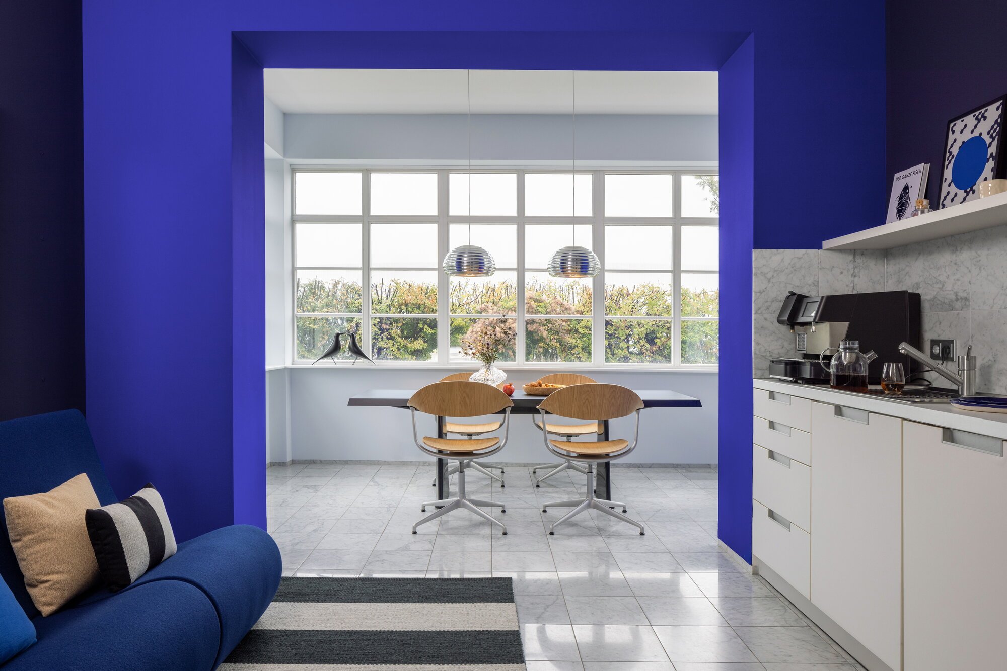 Vitra Mynt tuoli, 4-sakarainen runko, tammiviilu - alumiini | Finnish ...