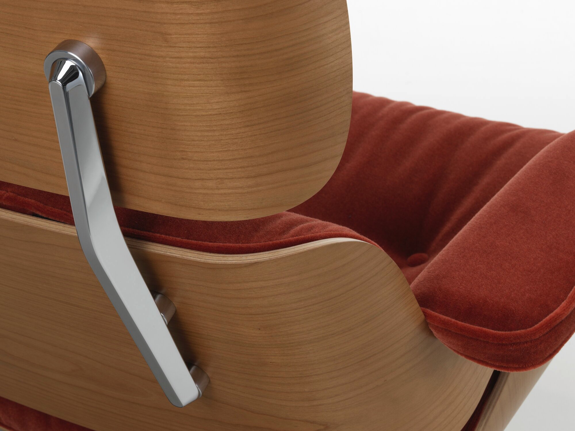 Vitra Eames Lounge Chair, new size, cherry - Calma brandy 07 | Finnish ...