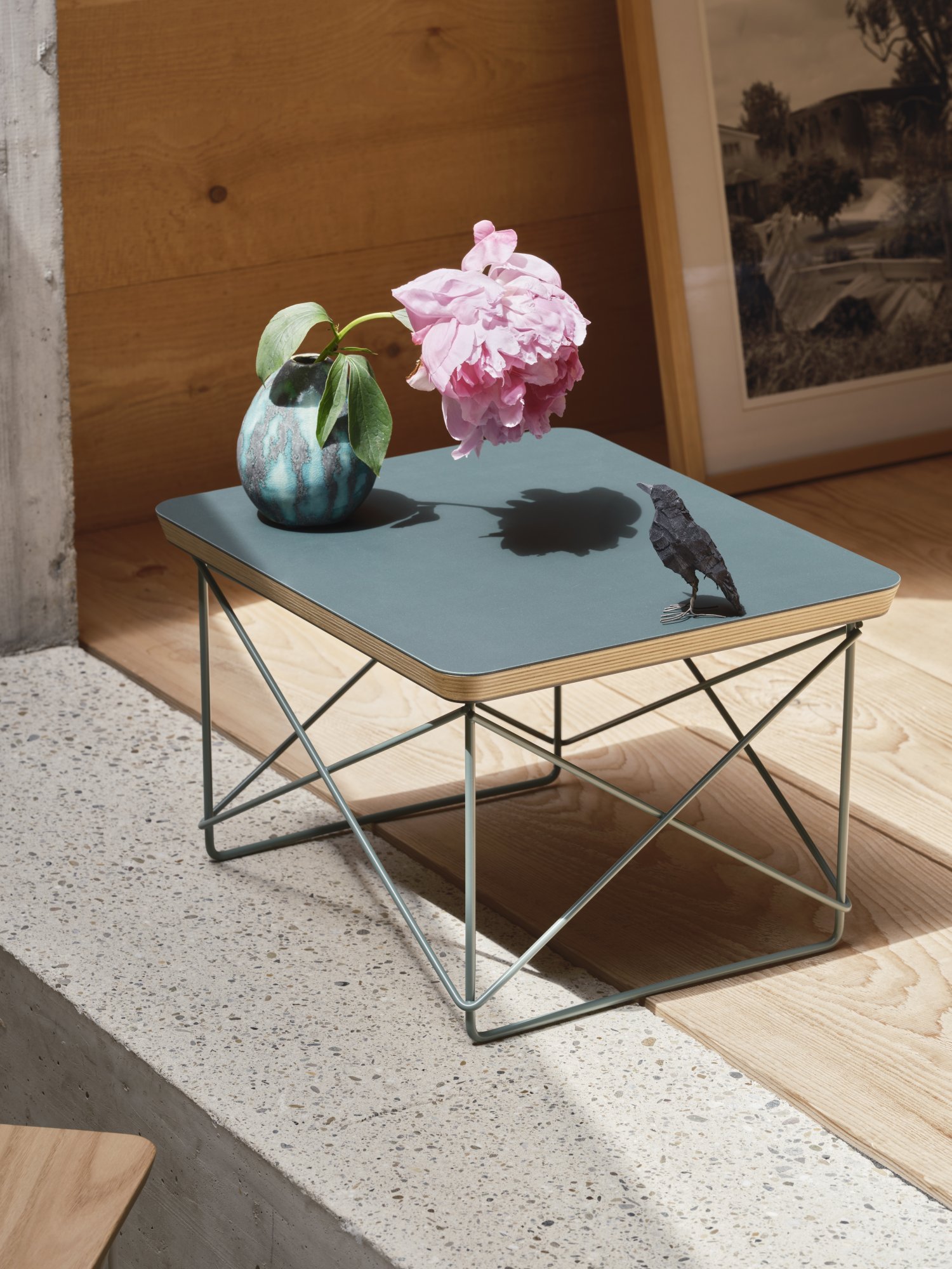 Vitra Eames LTR Occasional table, smoke blue linoleum - sky blue ...