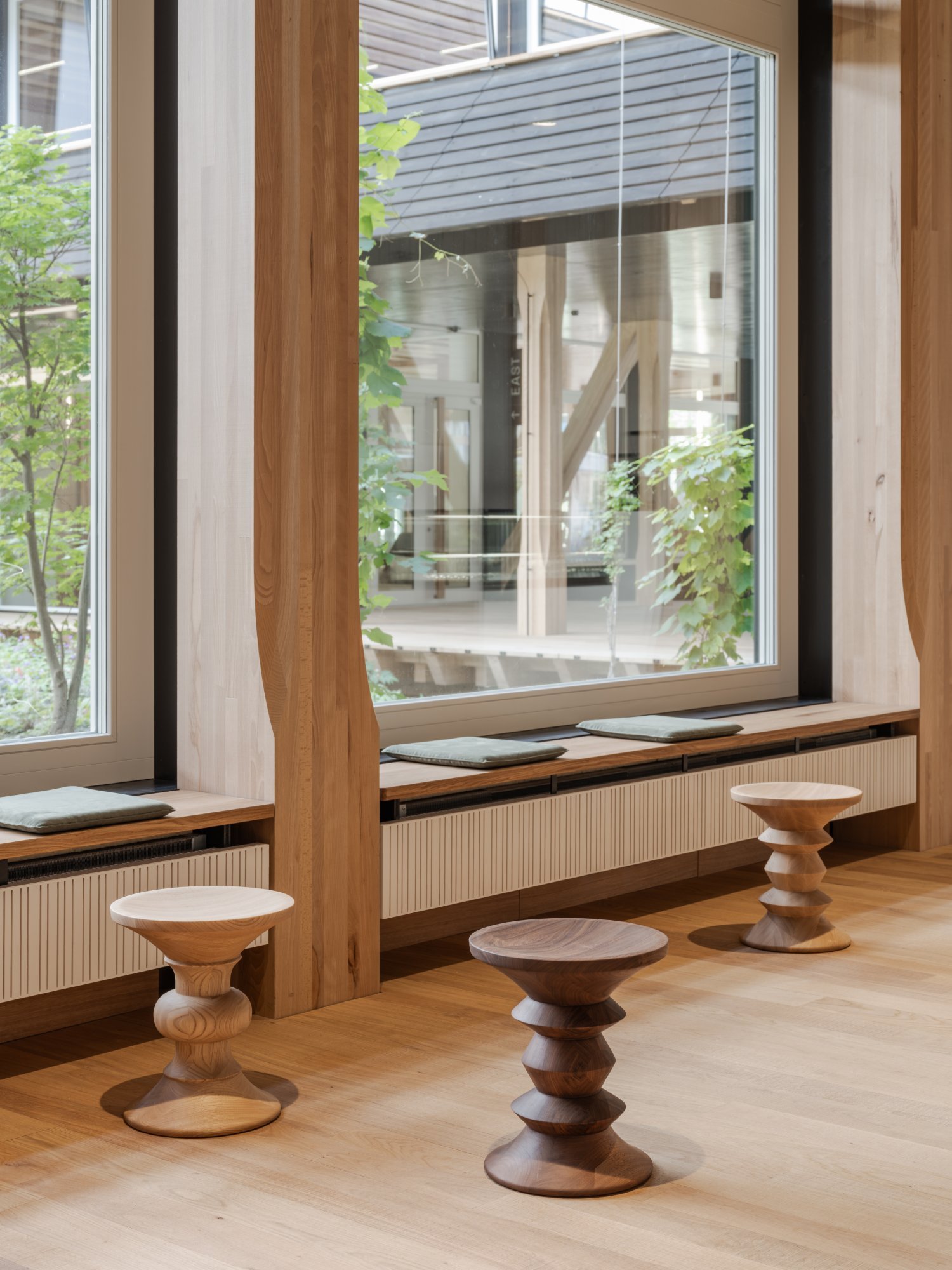 Vitra Stool, model B, chestnut | Finnish Design Shop NL