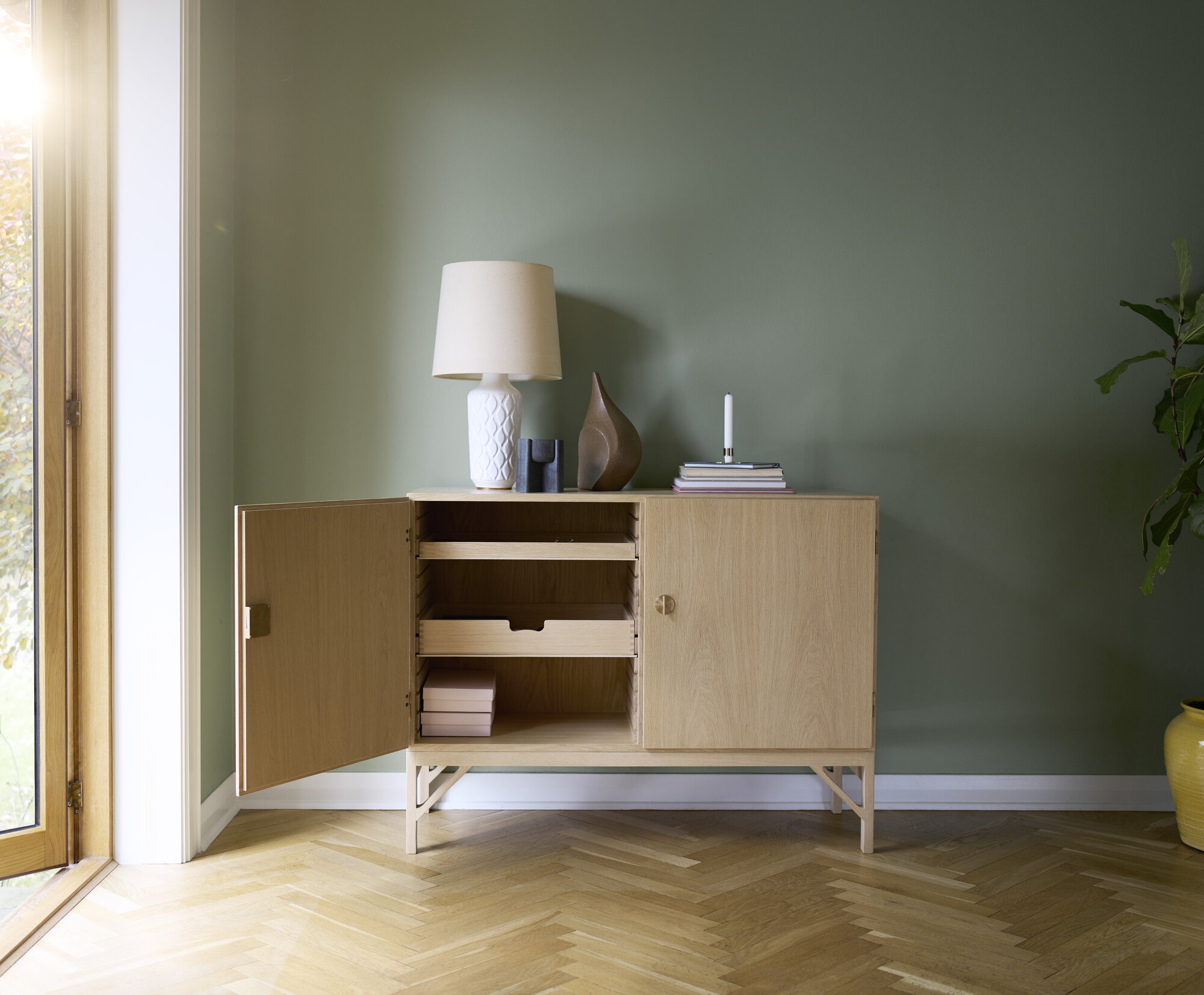 FDB Møbler A232 Sideboard, Eiche, lackiert | Finnish Design Shop