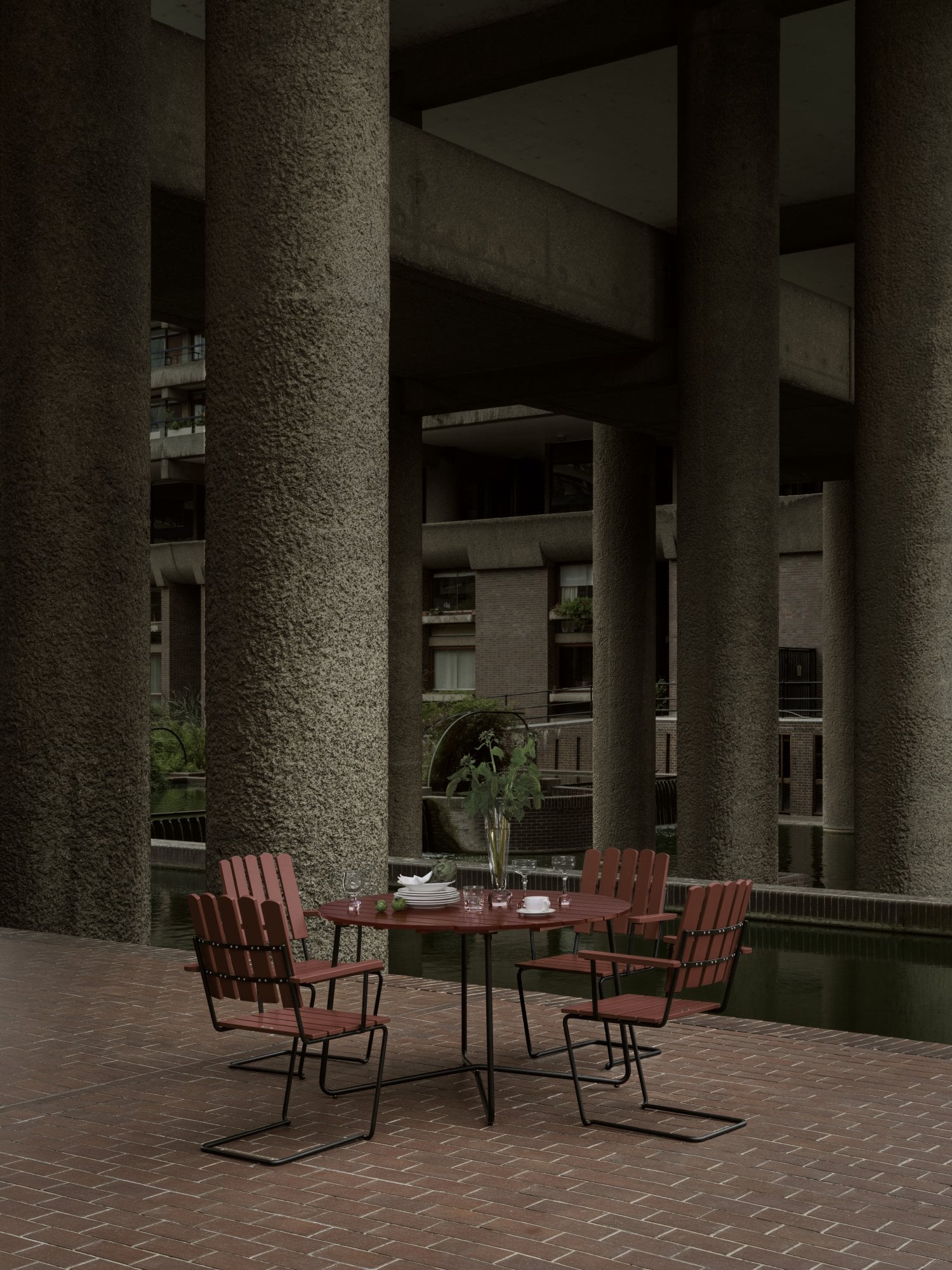 Grythyttan Stålmöbler Table 9A, 120 cm, black - dark red oak | Finnish ...