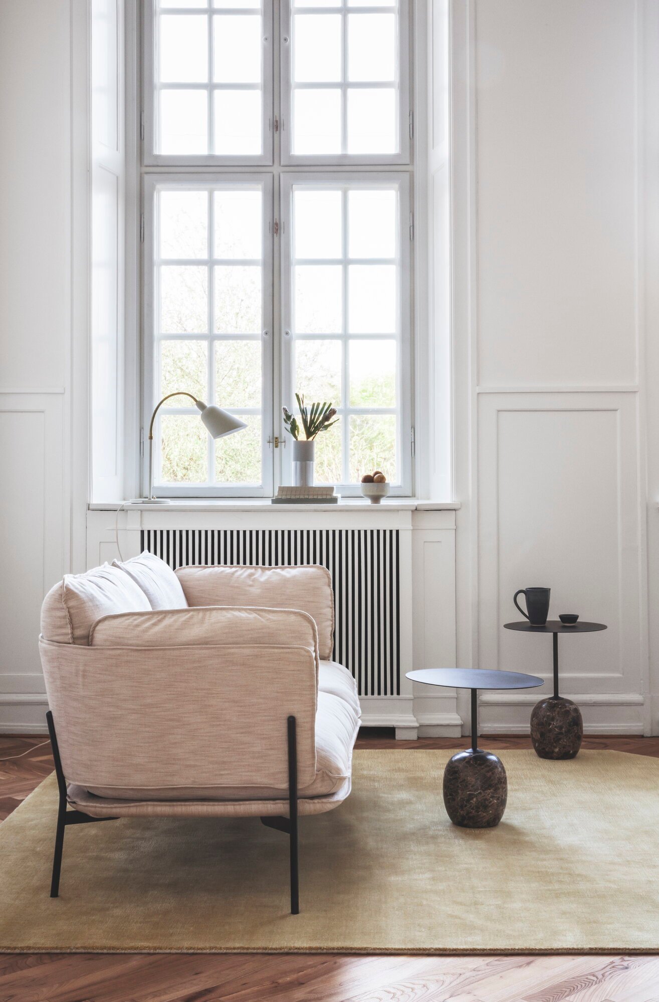 &Tradition Lato LN9 coffee table, black - Emperador marble | Finnish ...