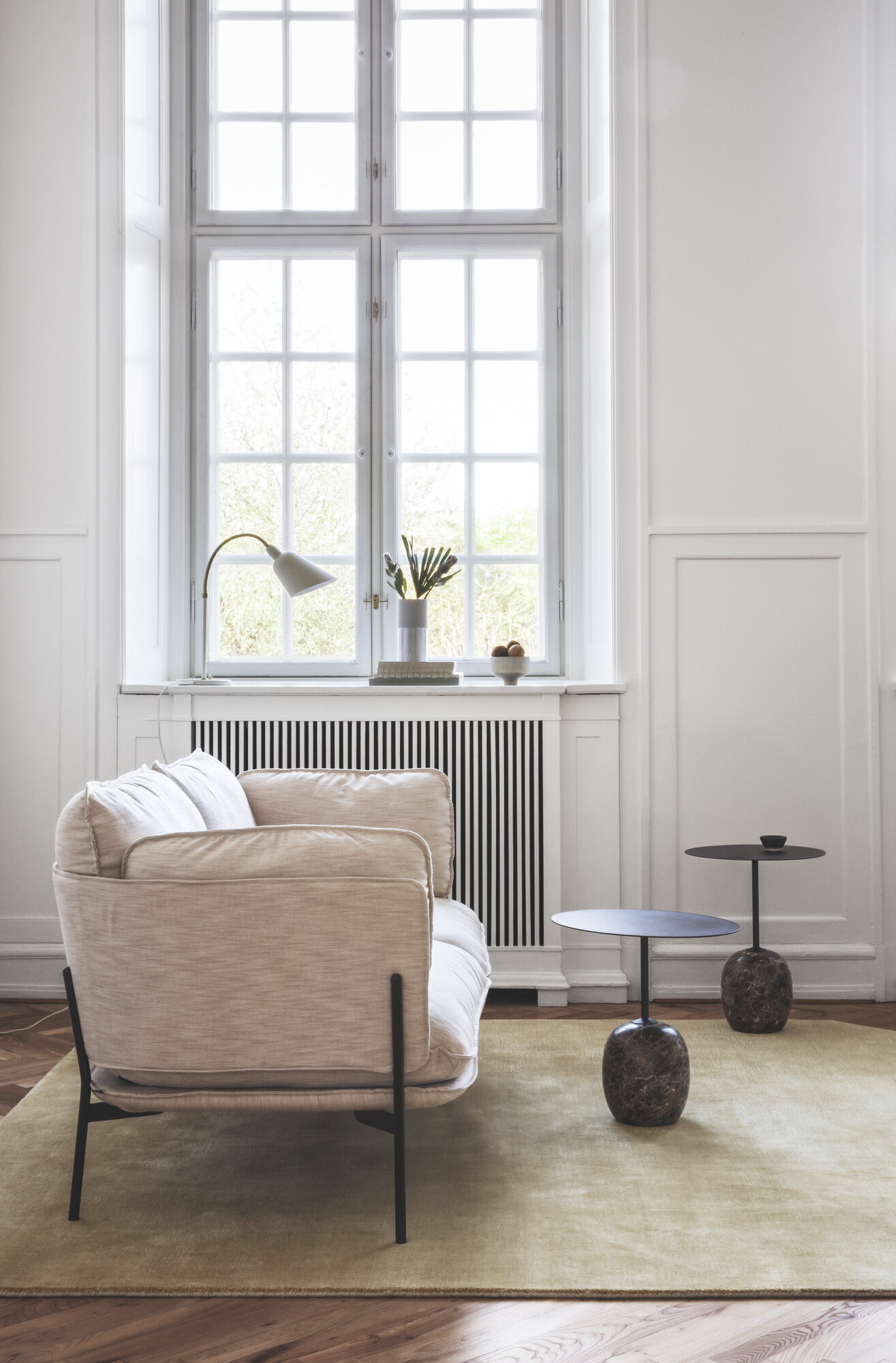 &Tradition Lato LN9 coffee table, black - Emperador marble | Finnish ...