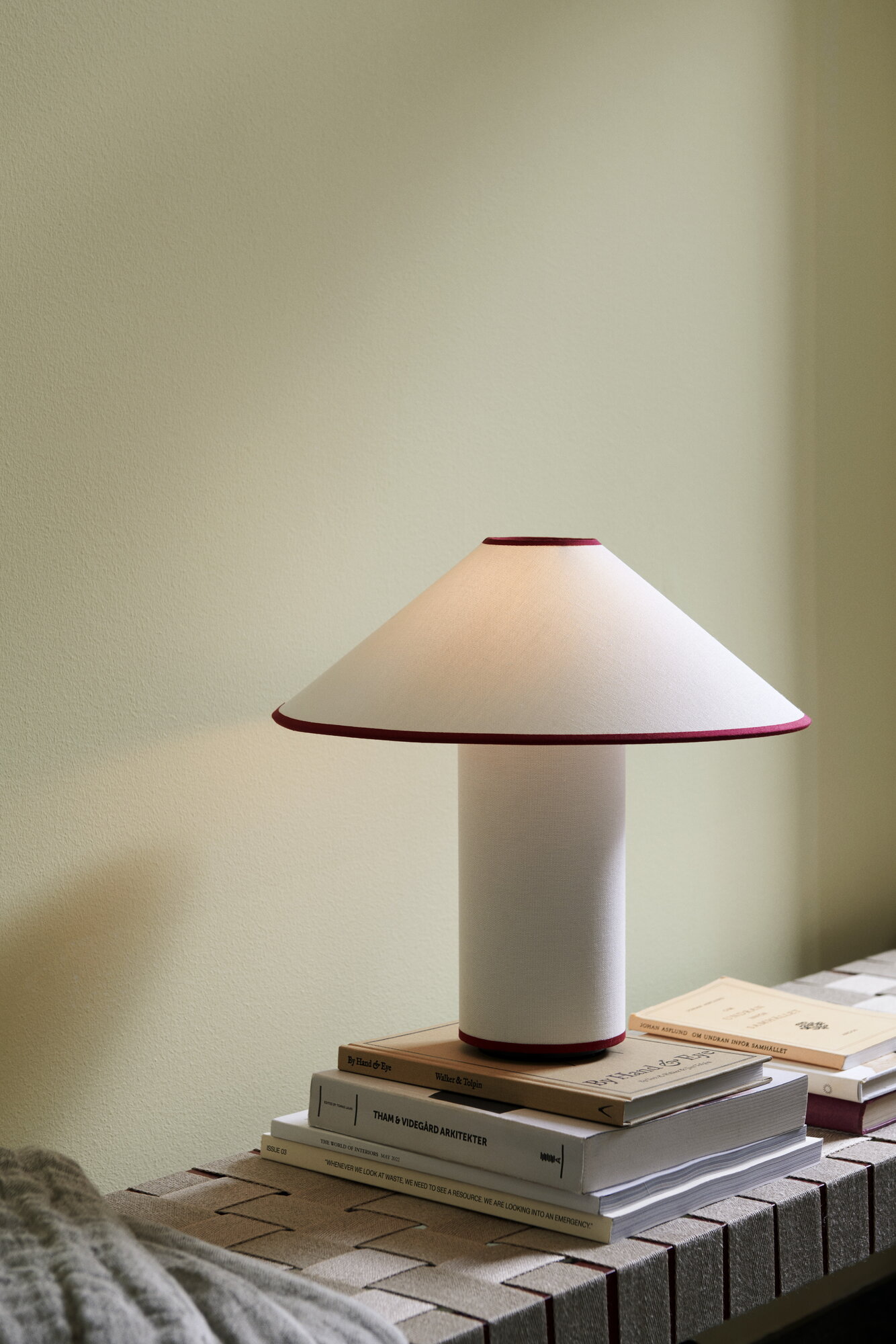 &Tradition Colette ATD6 table lamp, white - merlot | Finnish Design Shop